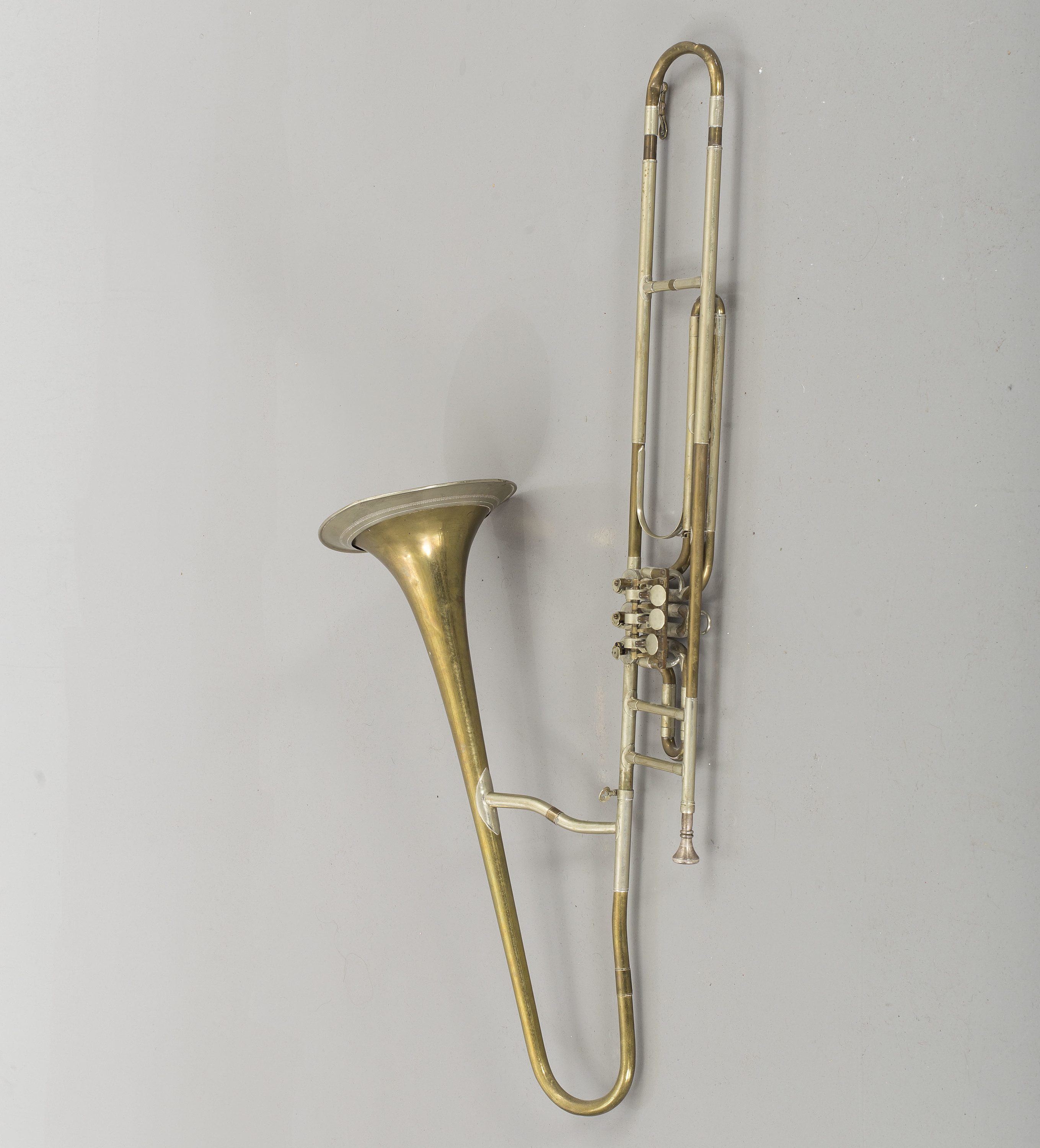 A brass trombone first half of the 20th century. - Bukowskis