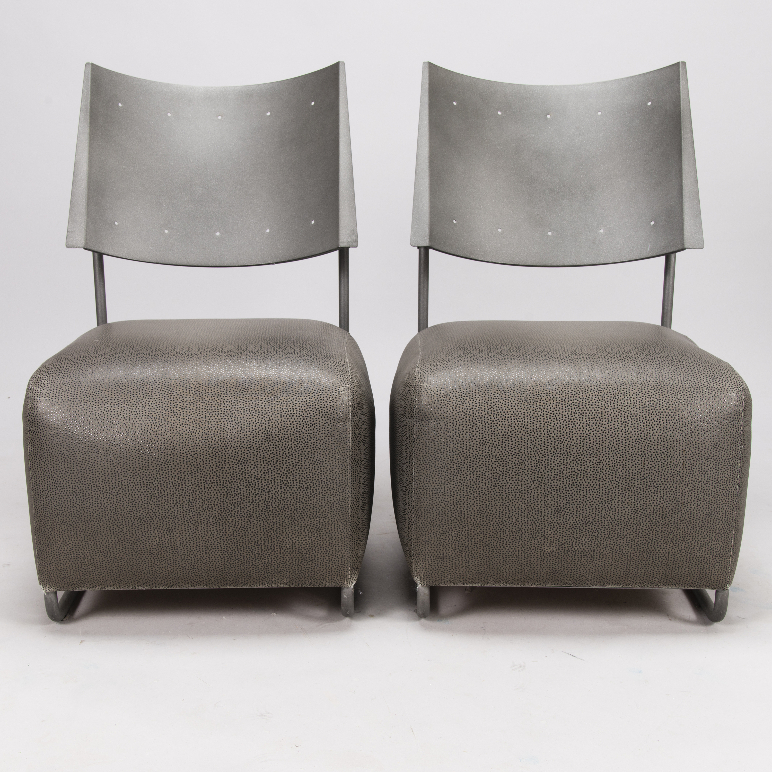 HARRI KORHONEN, a pair of 'Oscar' easychairs for Inno Interior. Finland ...