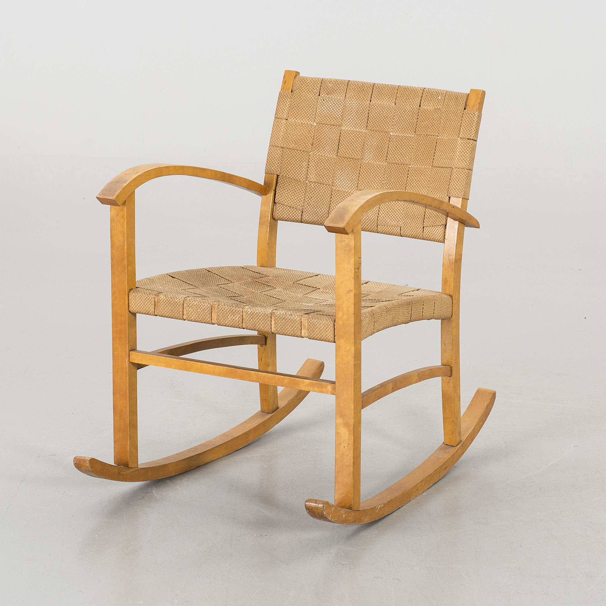 A 1930-40'S ROCKING CHAIR. - Bukowskis