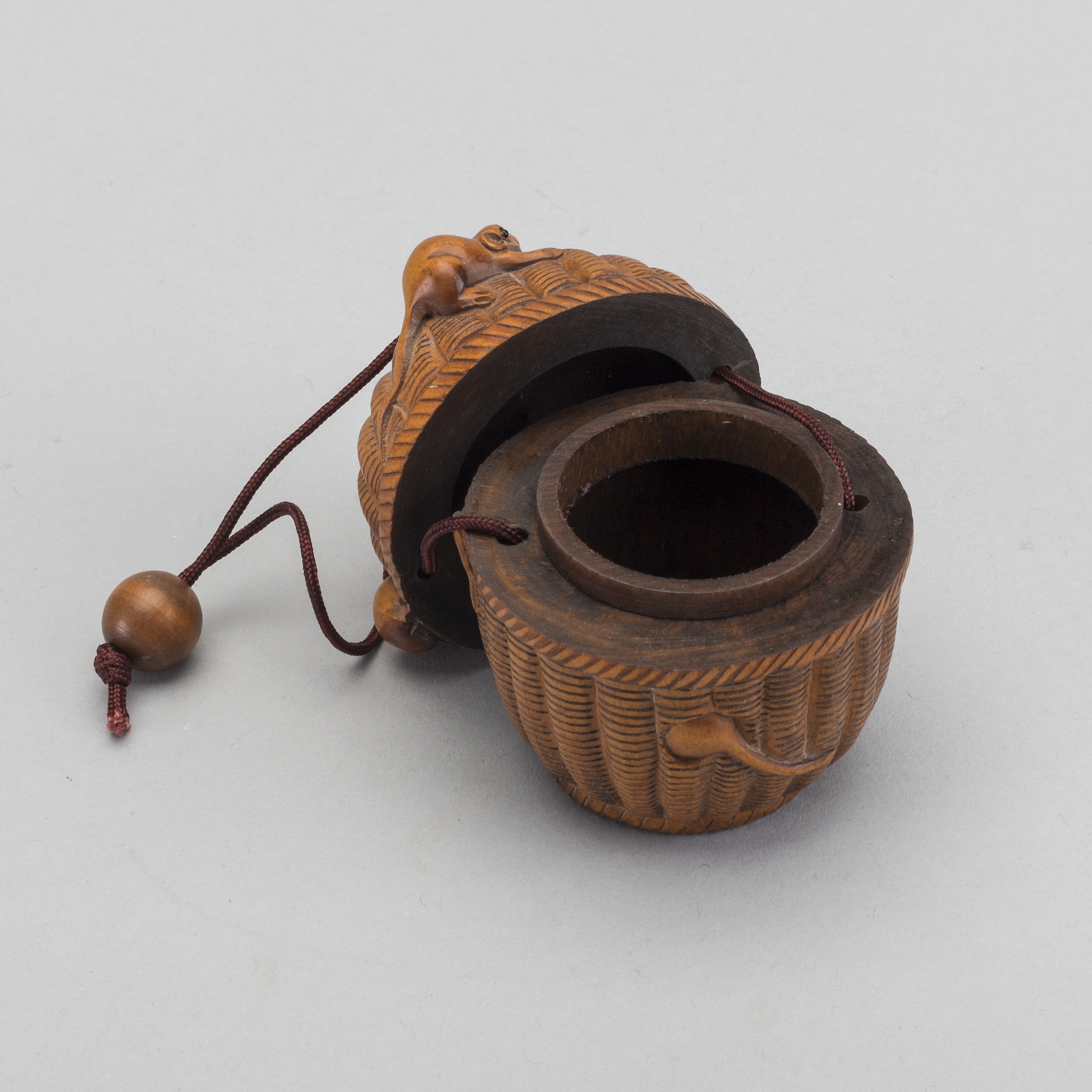 A JAPANESE INRO, 20TH CENTURY. - Bukowskis