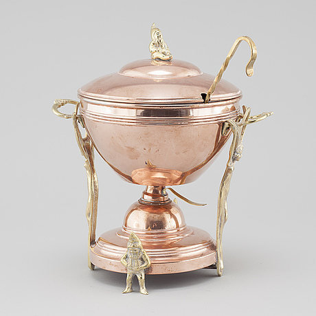 An early 20th century mulled wine heater. - Bukowskis