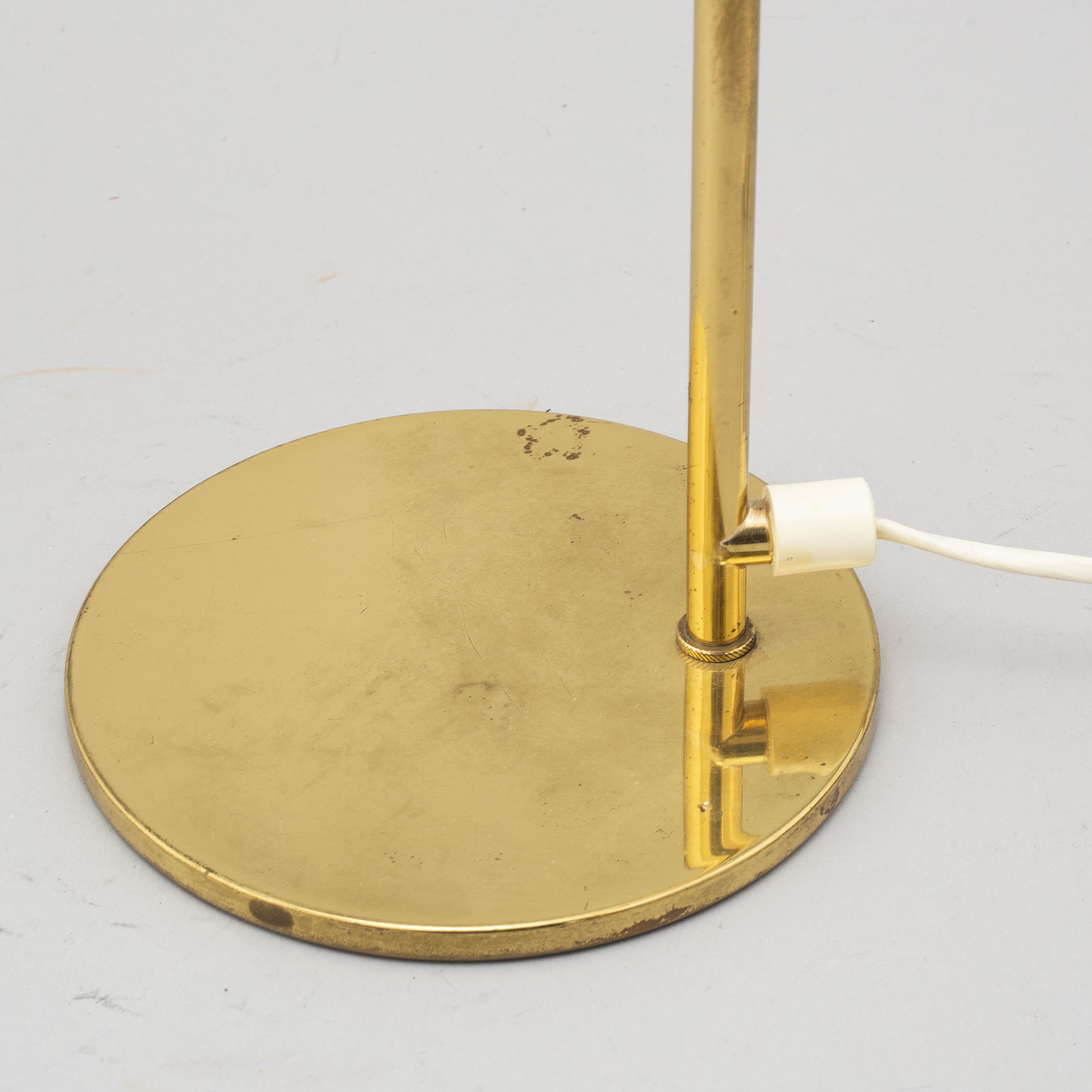 HANS-AGNE JAKOBSSON, bordslampa, mässing, Markaryd, 1900-talets andra ...