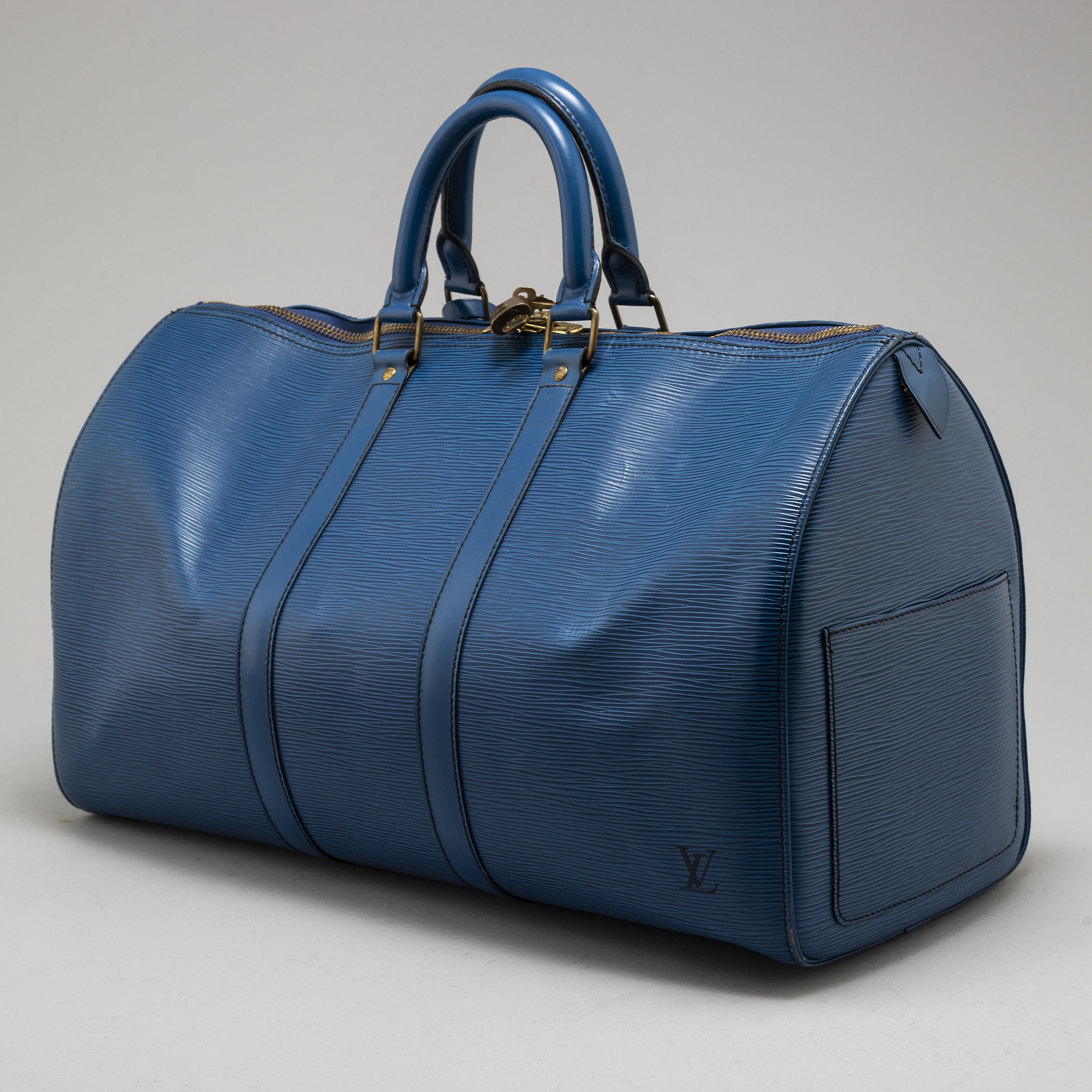 LOUIS VUITTON "Keepall 45 Epi". - Bukowskis