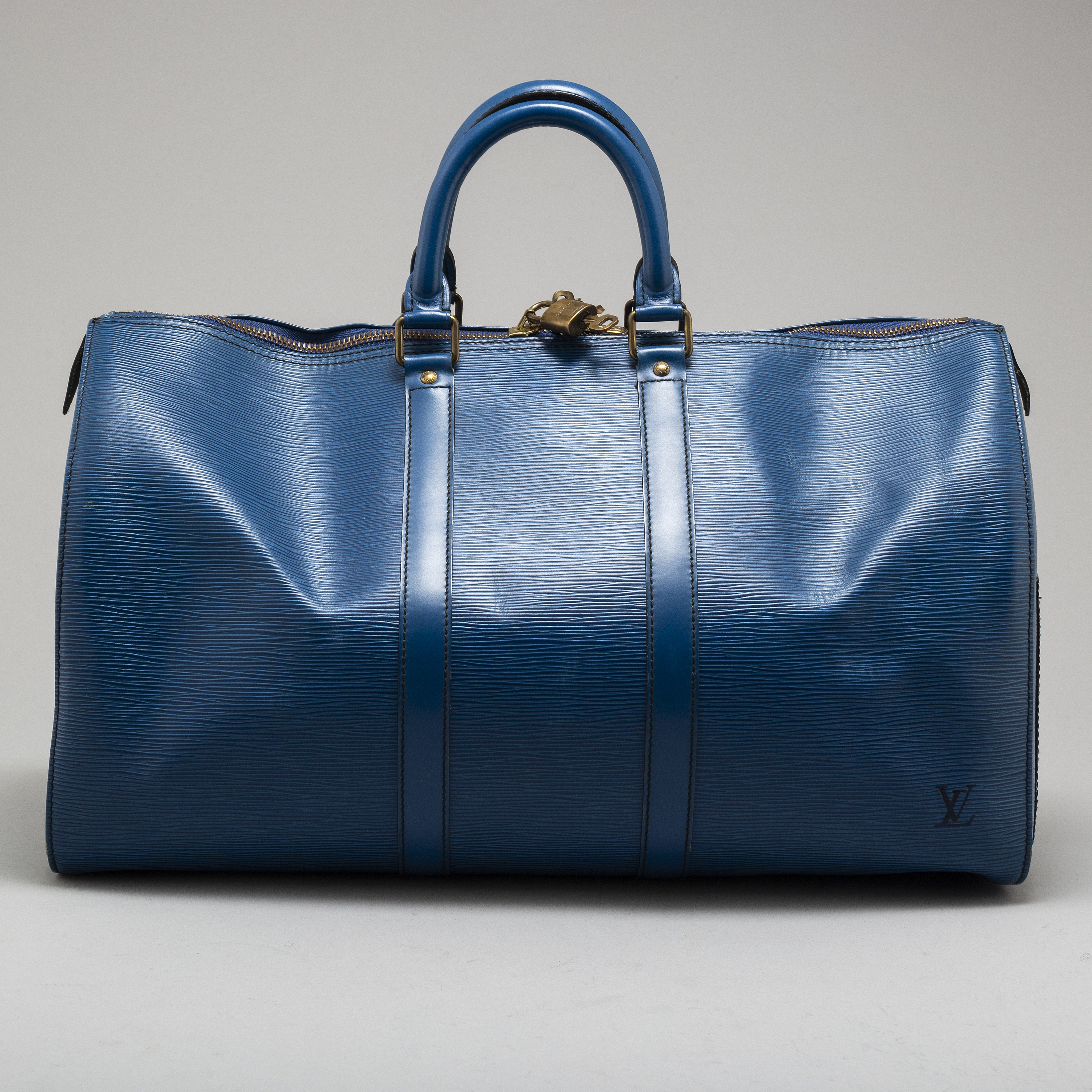 LOUIS VUITTON "Keepall 45 Epi". - Bukowskis
