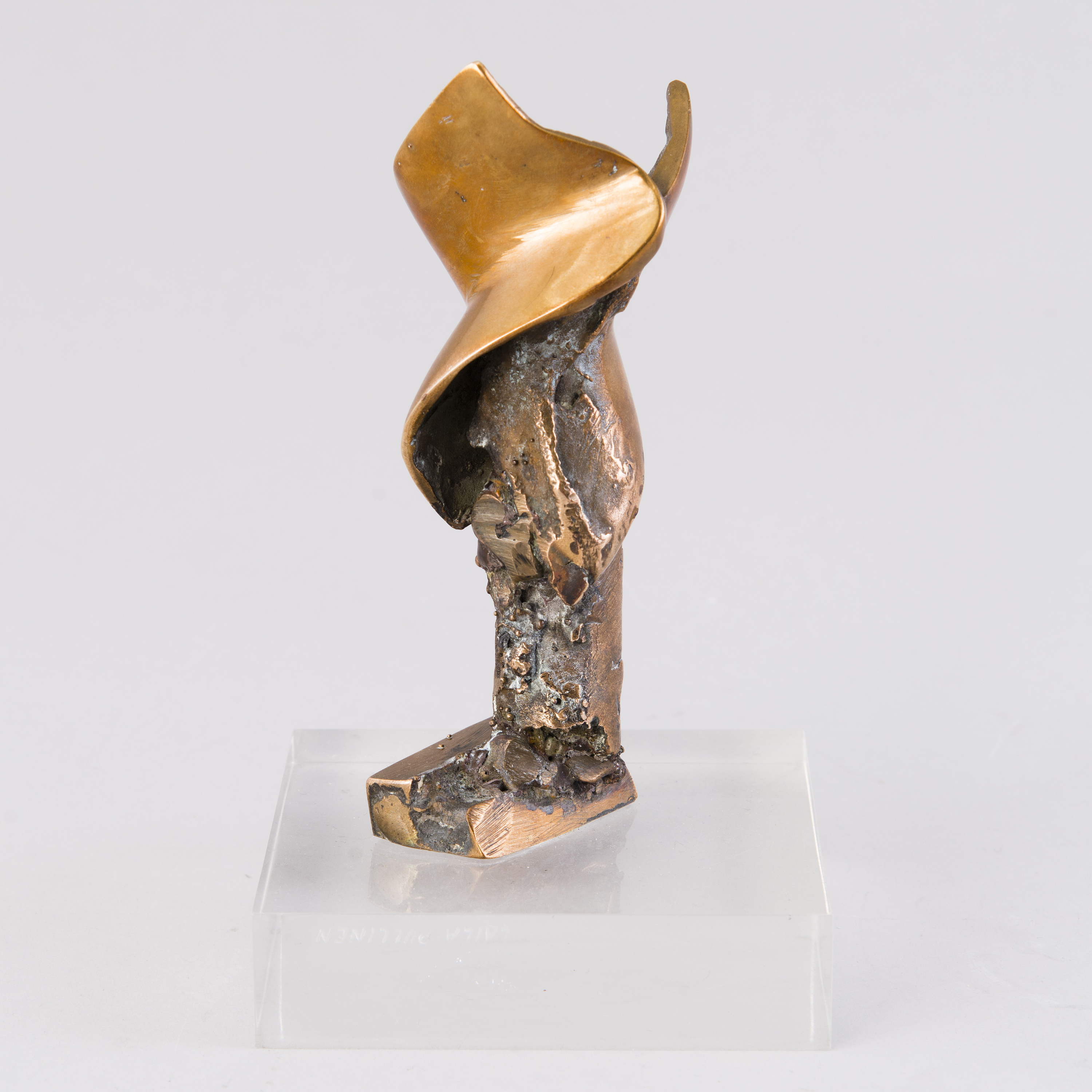 LAILA PULLINEN, pronssi, signeeraamaton. - Bukowskis