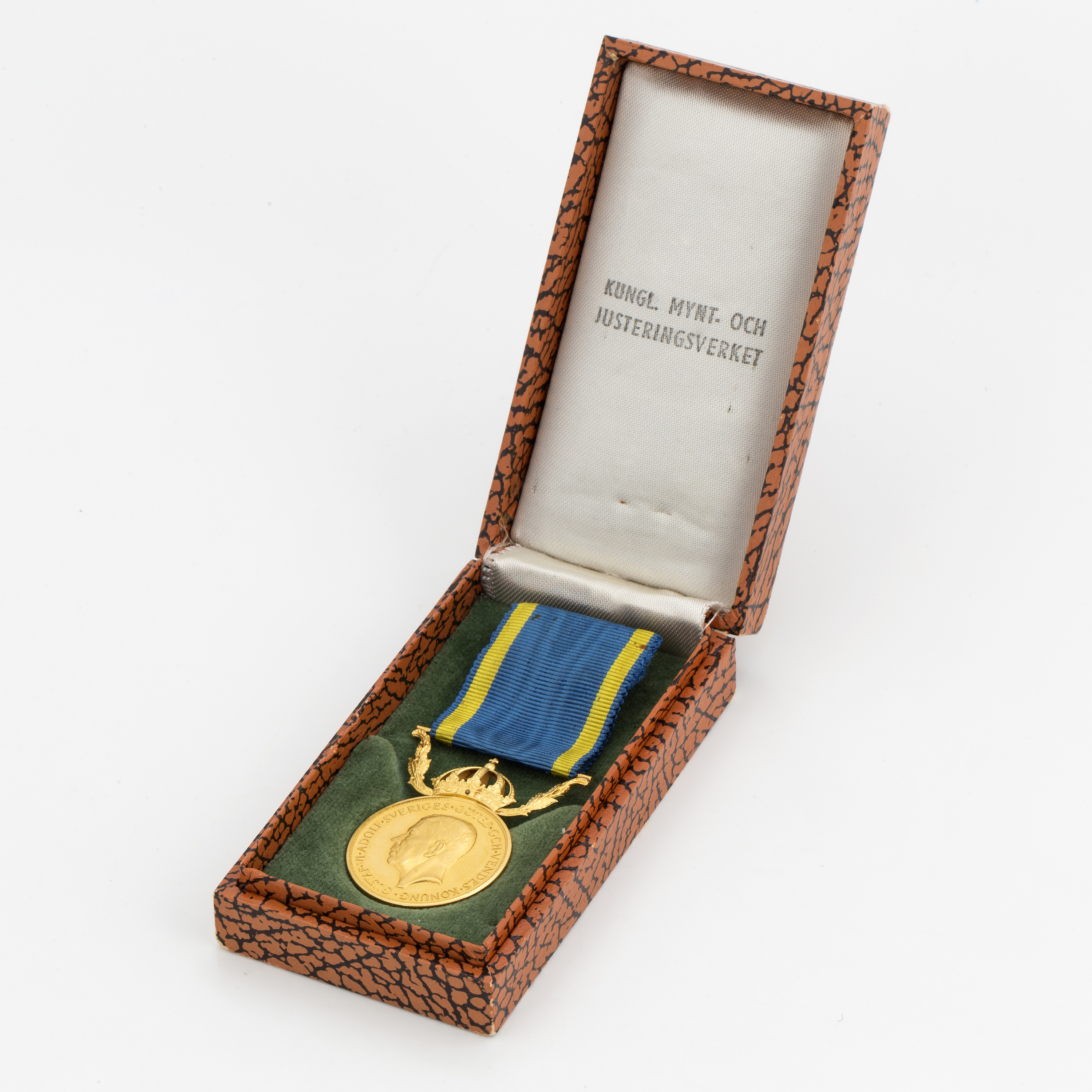 GULDMEDALJ, För nit och redlighet i rikets tjänst. 18K guld. - Bukowskis