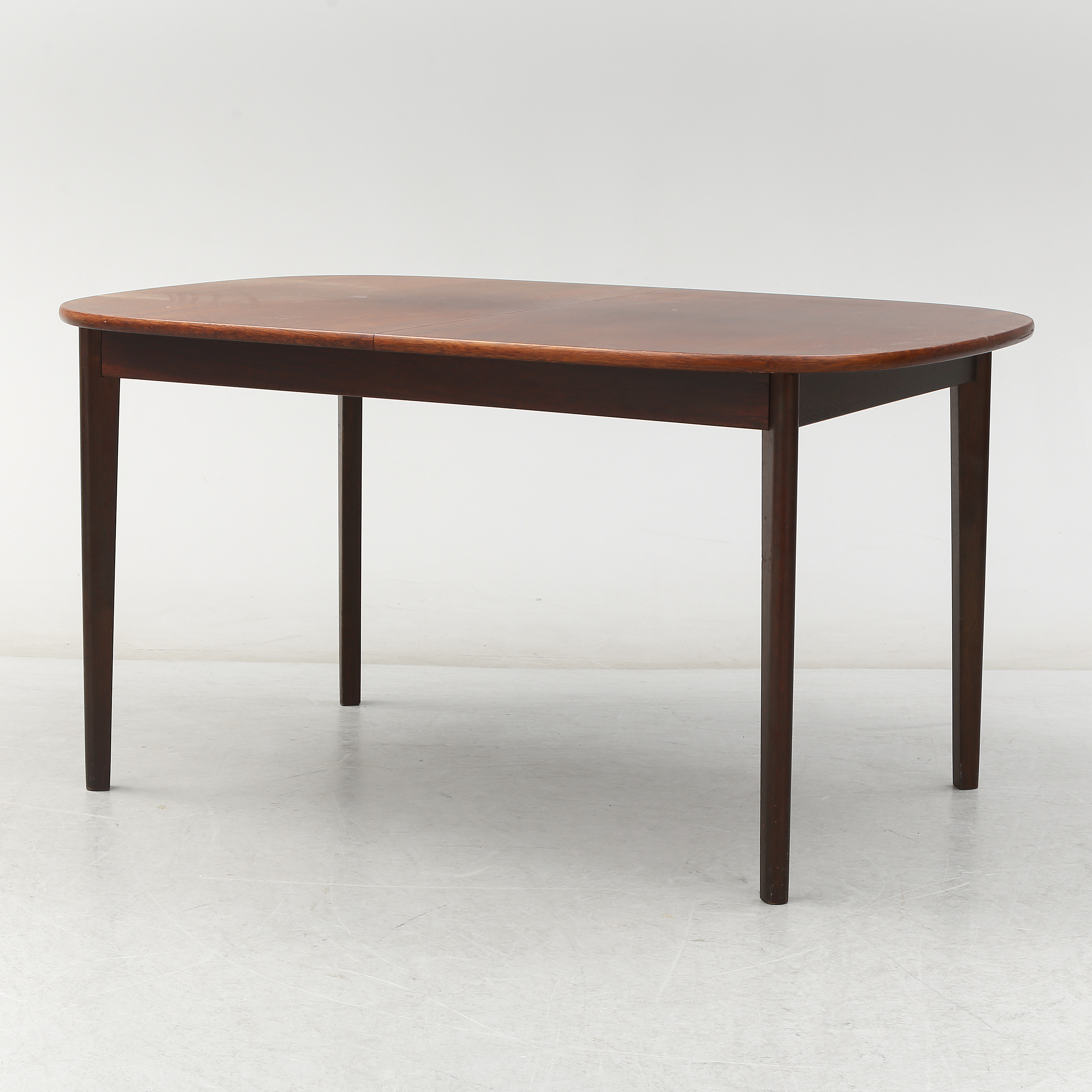 A stained teak dining table with four chairs, JOC, 1960's. - Bukowskis
