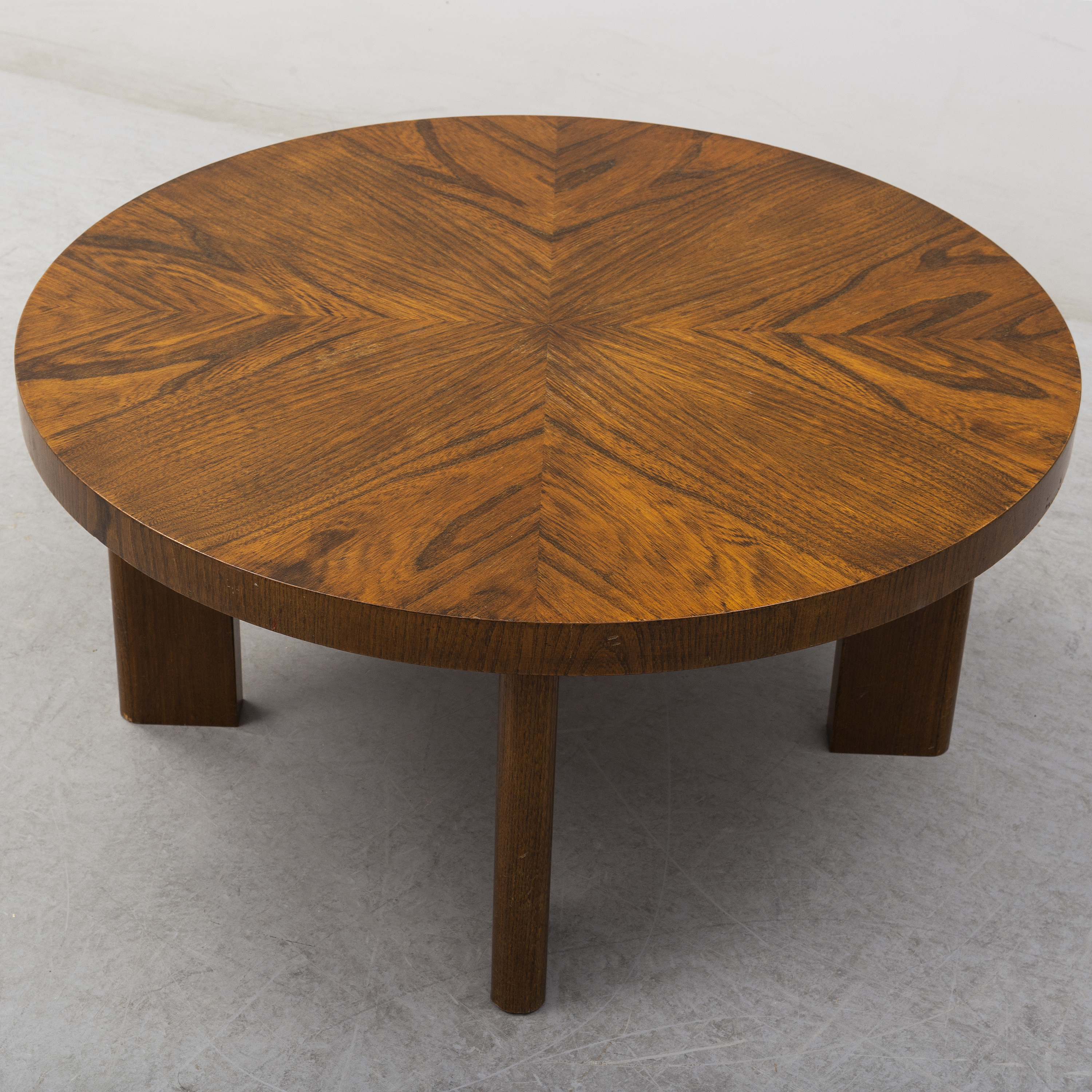 A 1930s coffee table. - Bukowskis