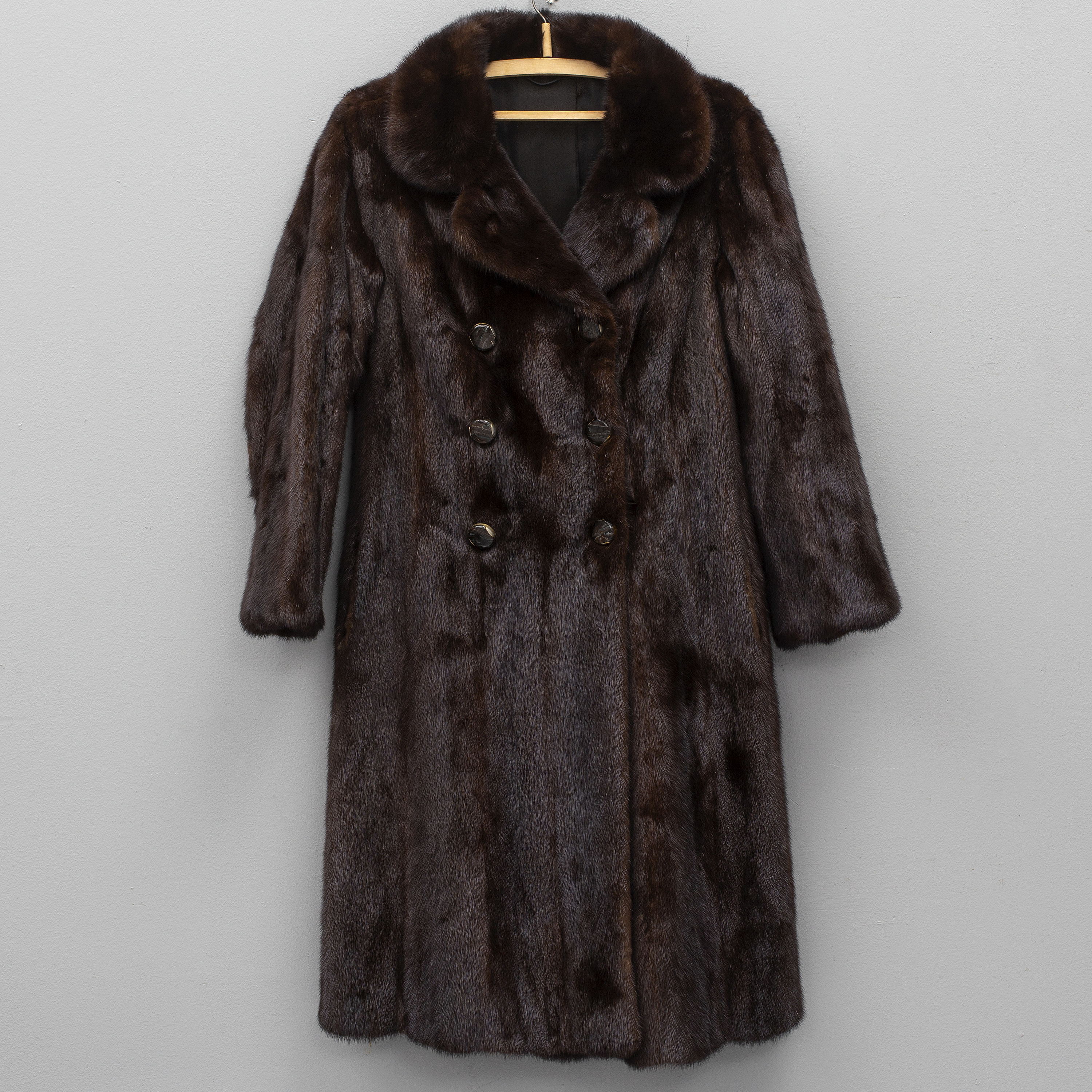 A mink fur coat. Size circa M. - Bukowskis