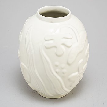 ANNA-LISA THOMSON, an earthenware vase, Upsala Ekeby, 1940's/50's. - Bukowskis