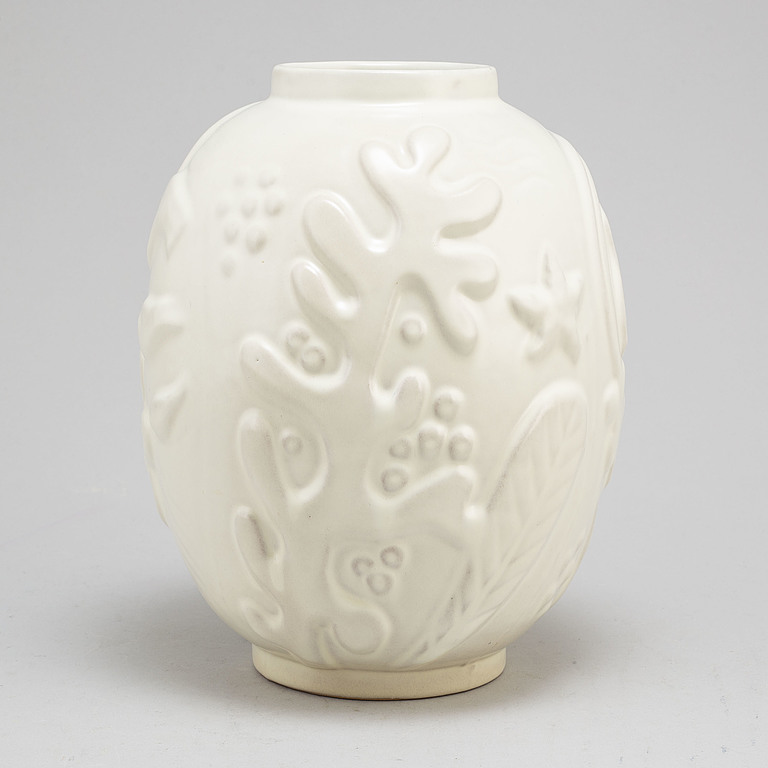 ANNA-LISA THOMSON, an earthenware vase, Upsala Ekeby, 1940's/50's. - Bukowskis