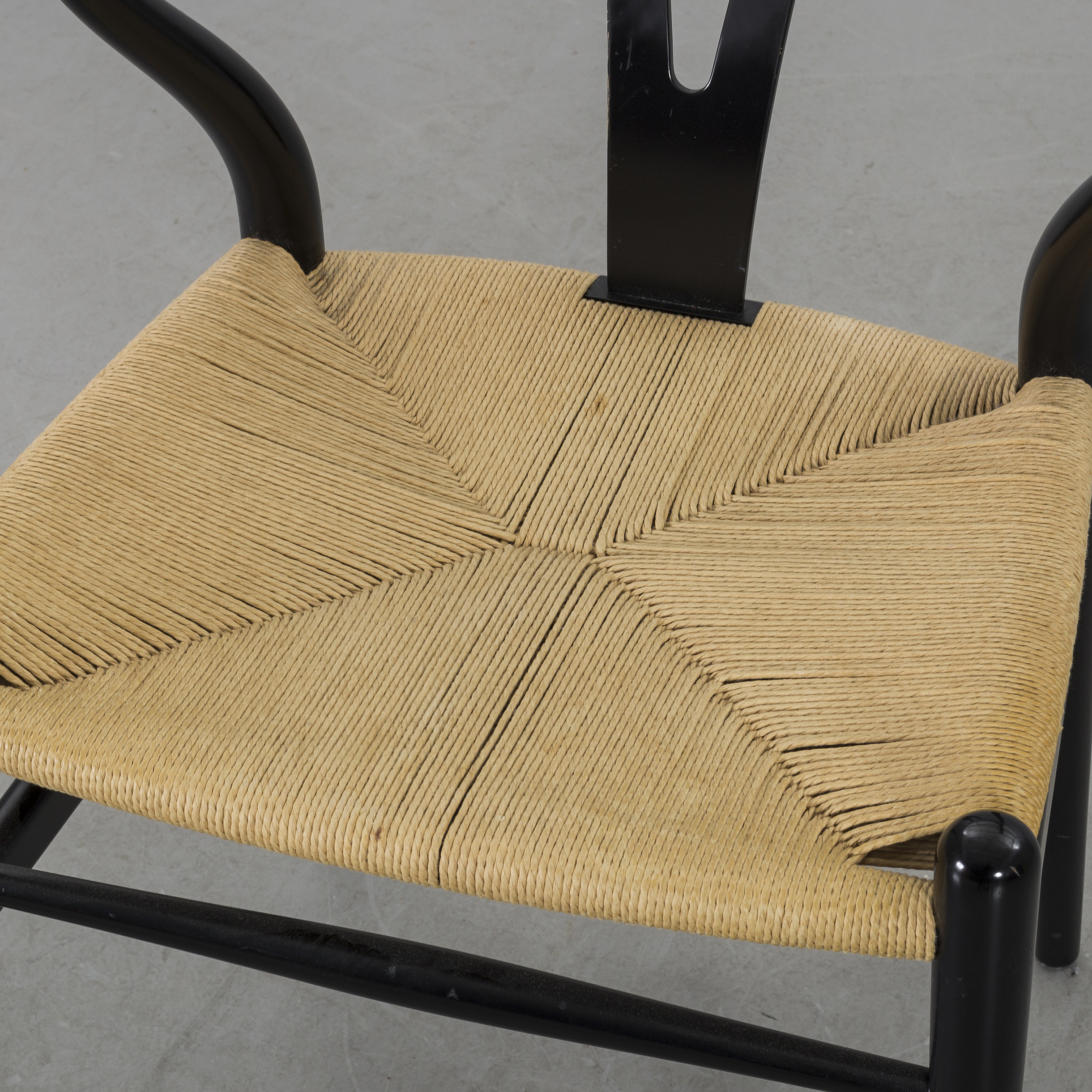 HANS J WEGNER, stol "Y-stolen" Carl Hansen & Son Danmark 2000-tal ...