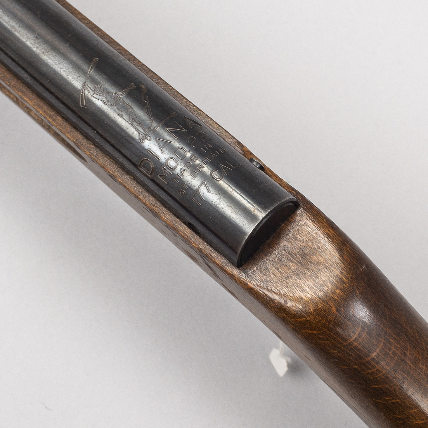 A Diana mod. 22 and a Tell mod 33 airguns. - Bukowskis