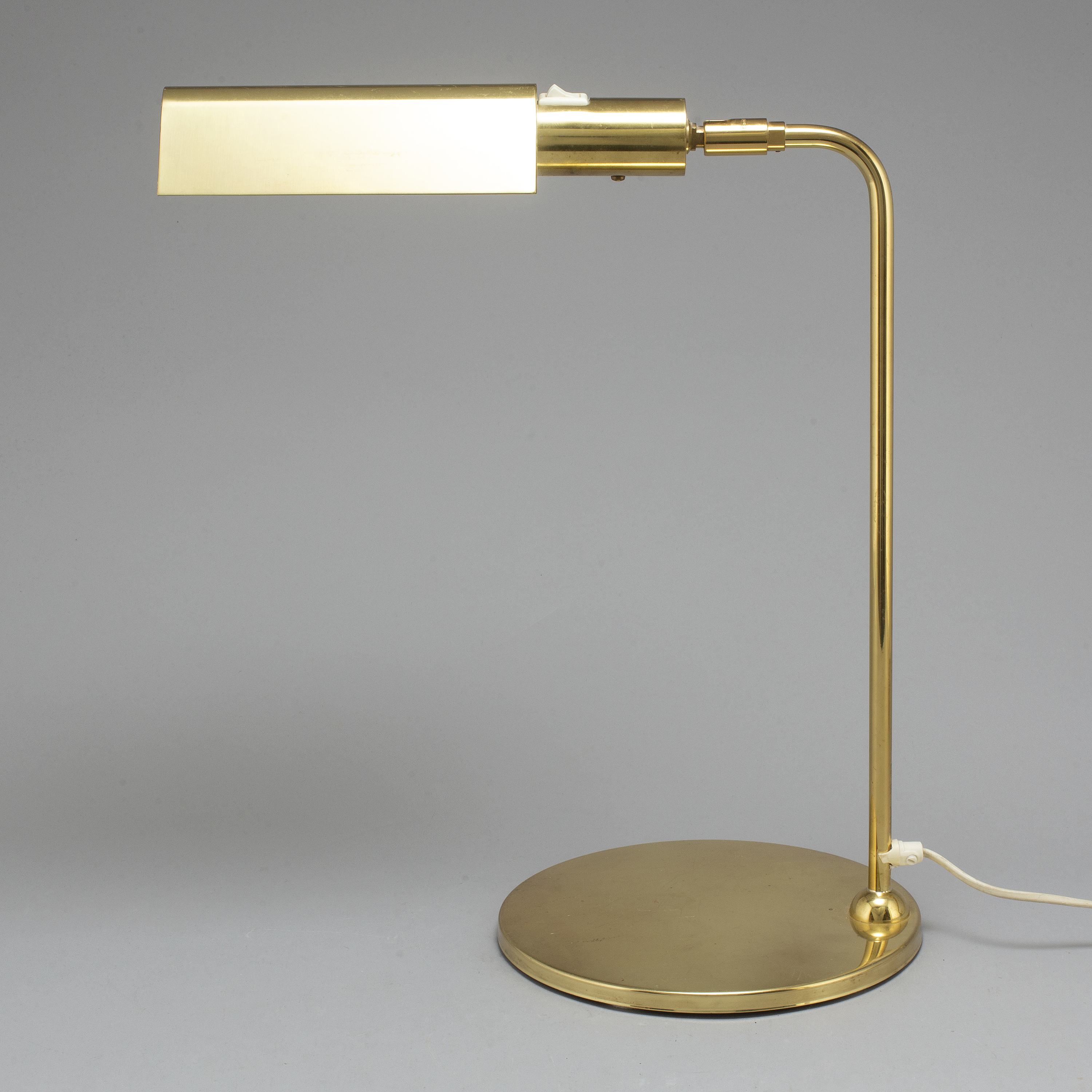 A second half of the 20th century brass table ligth, - Bukowskis