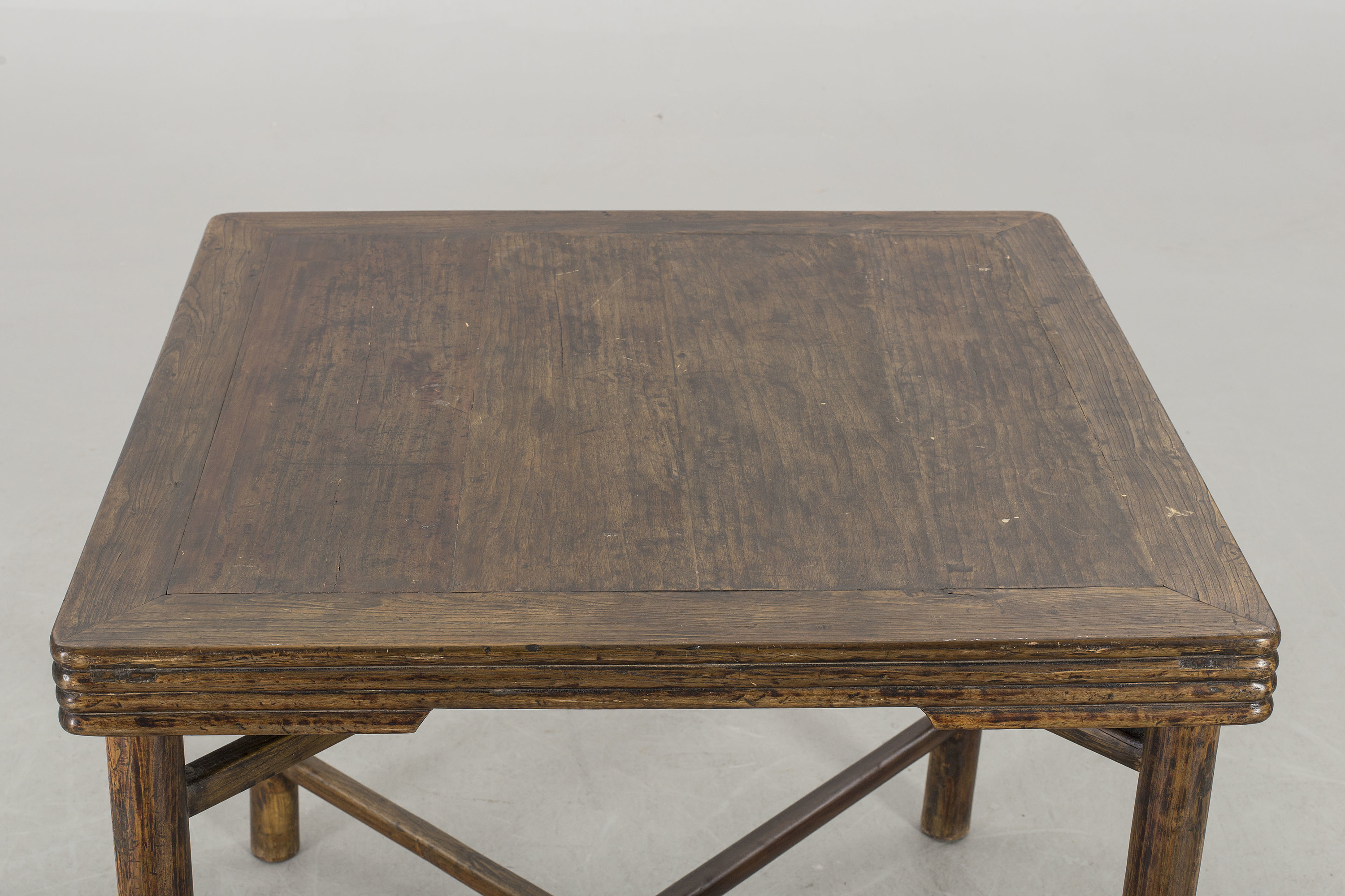 A CHINESE FOLDING TABLE 20TH CENTURY. - Bukowskis