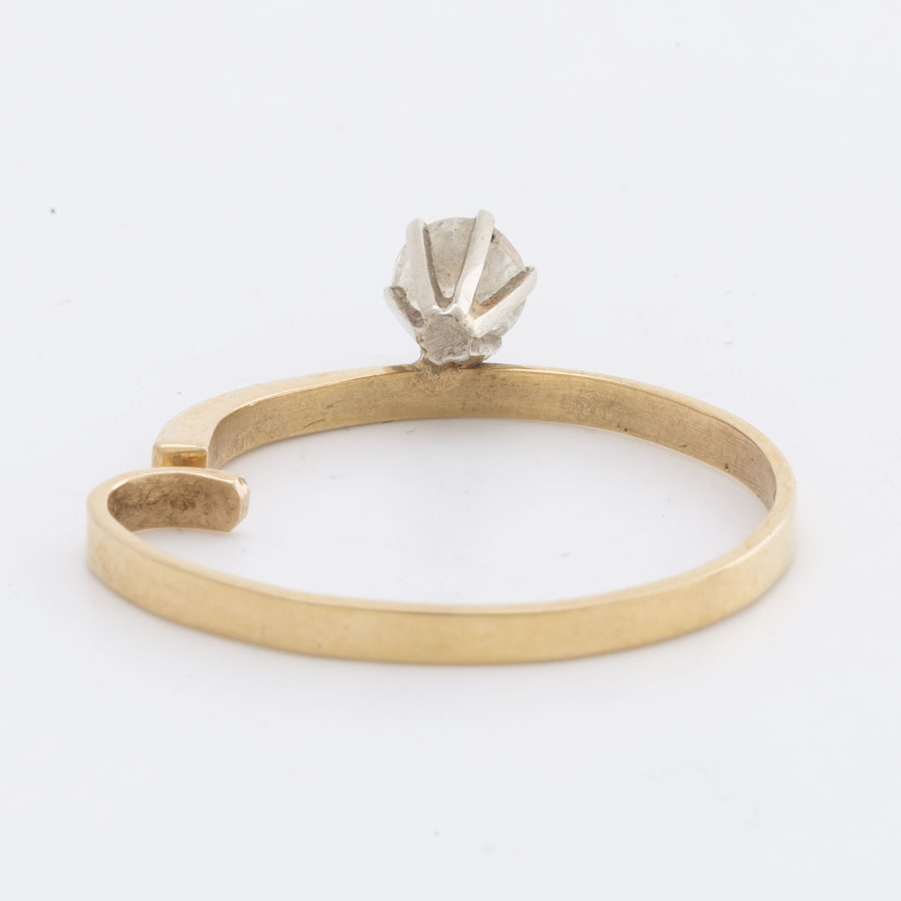 ELON ARENHILL RING 18K guld m 1 briljant ca 0,20 ct, Malmö 1982 ...