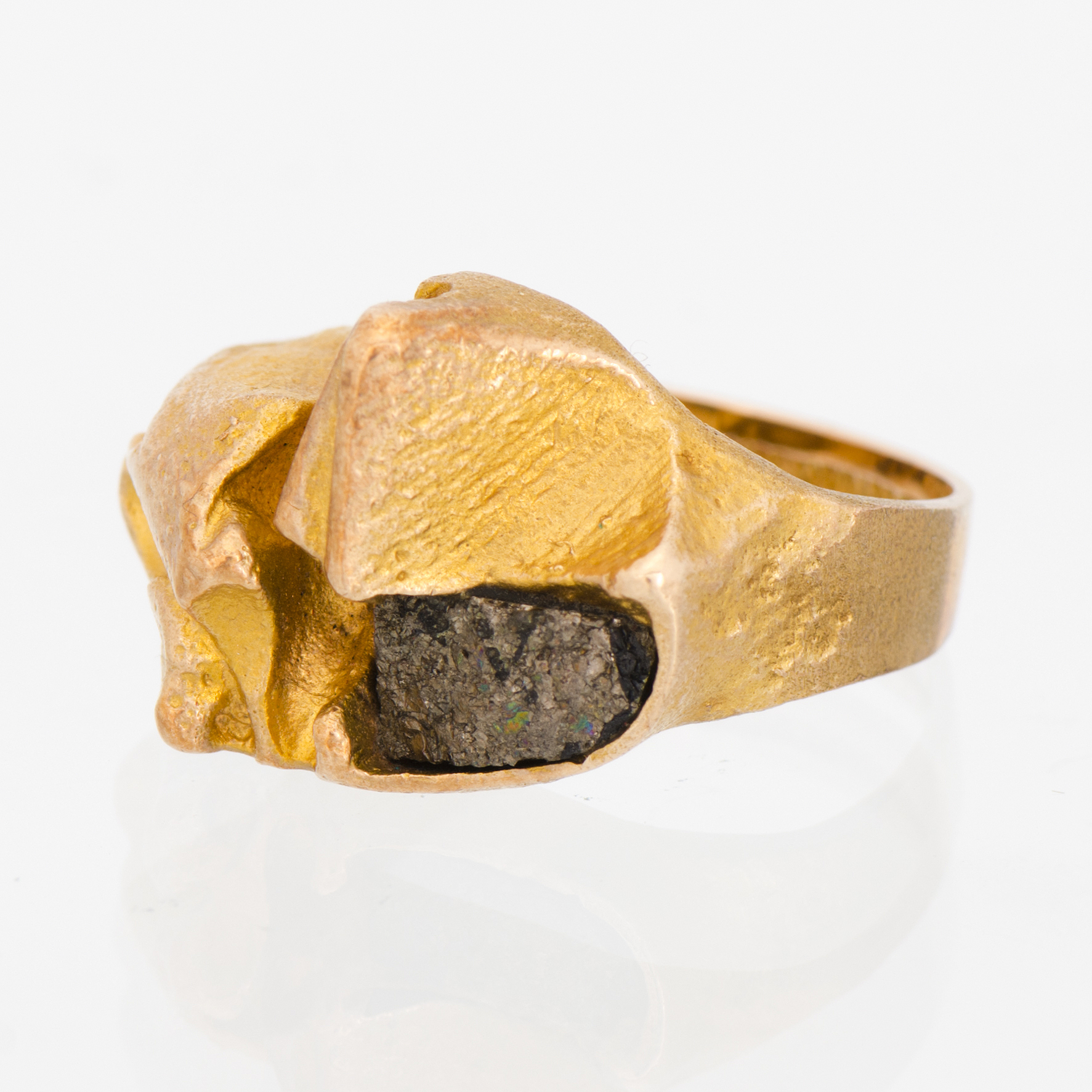 BJÖRN WECKSTRÖM, RING, "Polyfemos", 14K guld, kopparmalm. Lapponia 1973 ...