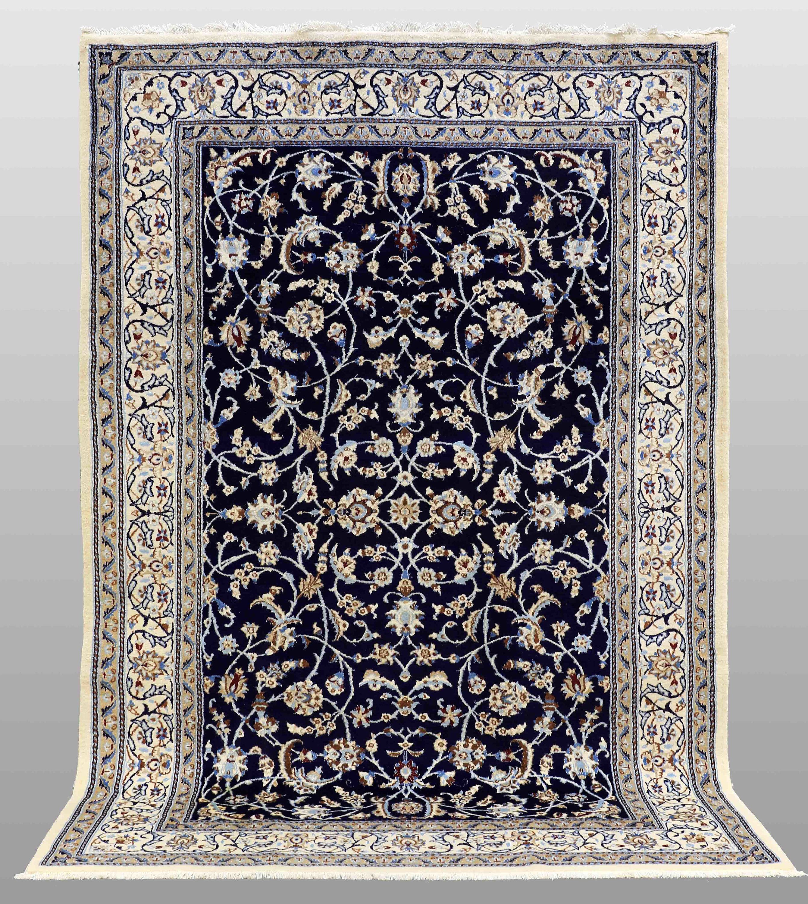 A CARPET, Nain part silk, ca 300 x 200 cm. - Bukowskis