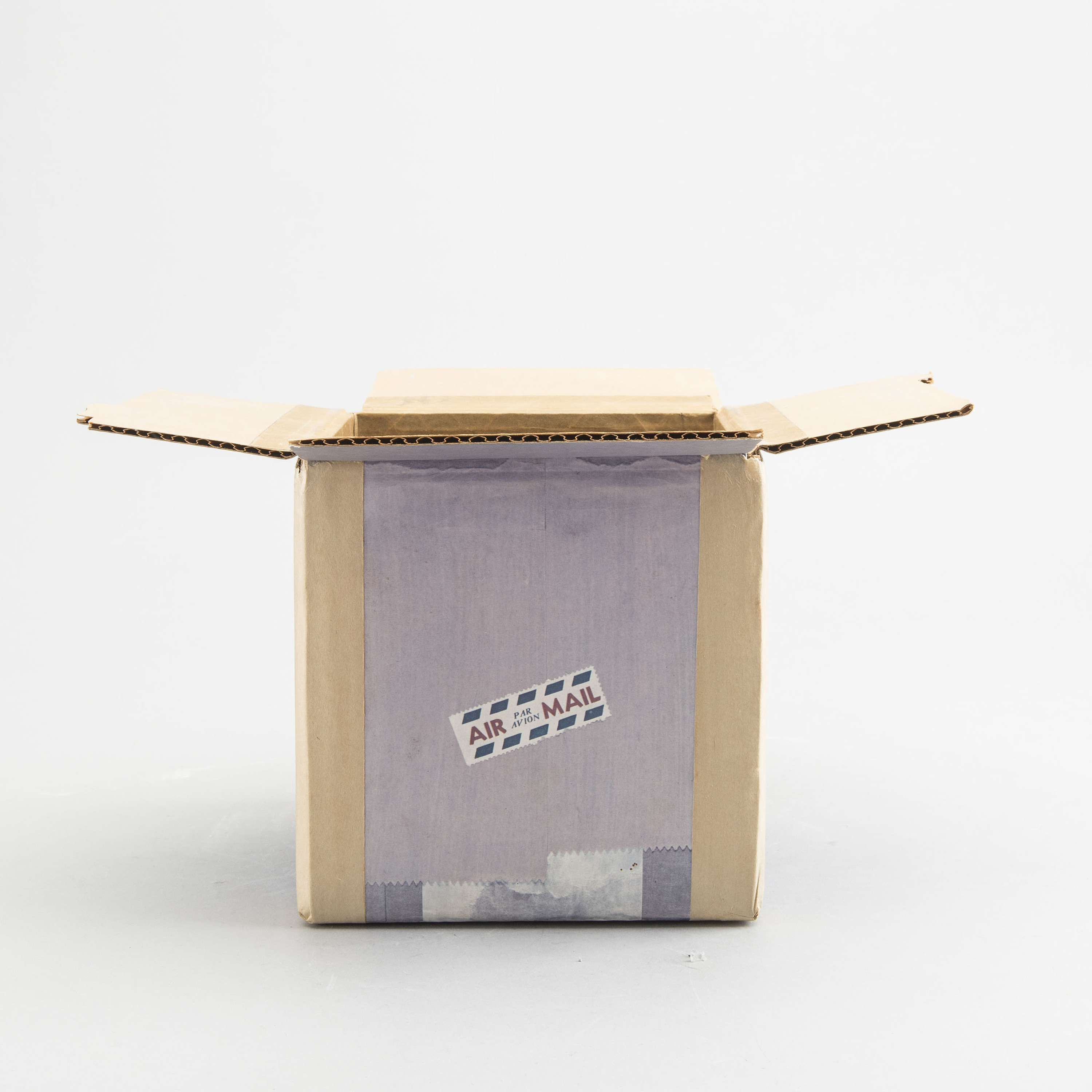 ROBERT RAUSCHENBERG, "Cardbird Box I", signerad och numrerad 6/20 ...