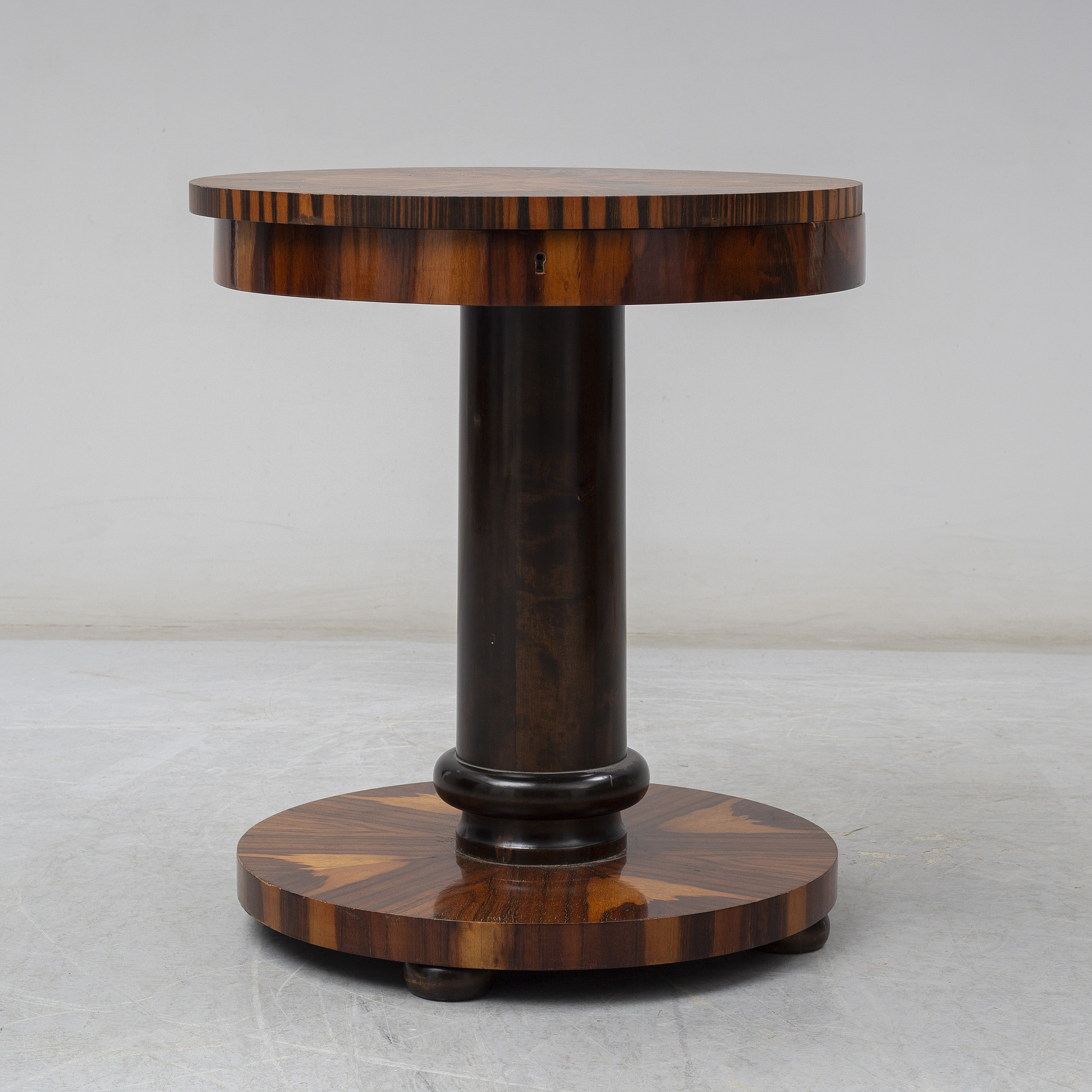 An Art Deco sewing table, 1920s / 30s. - Bukowskis