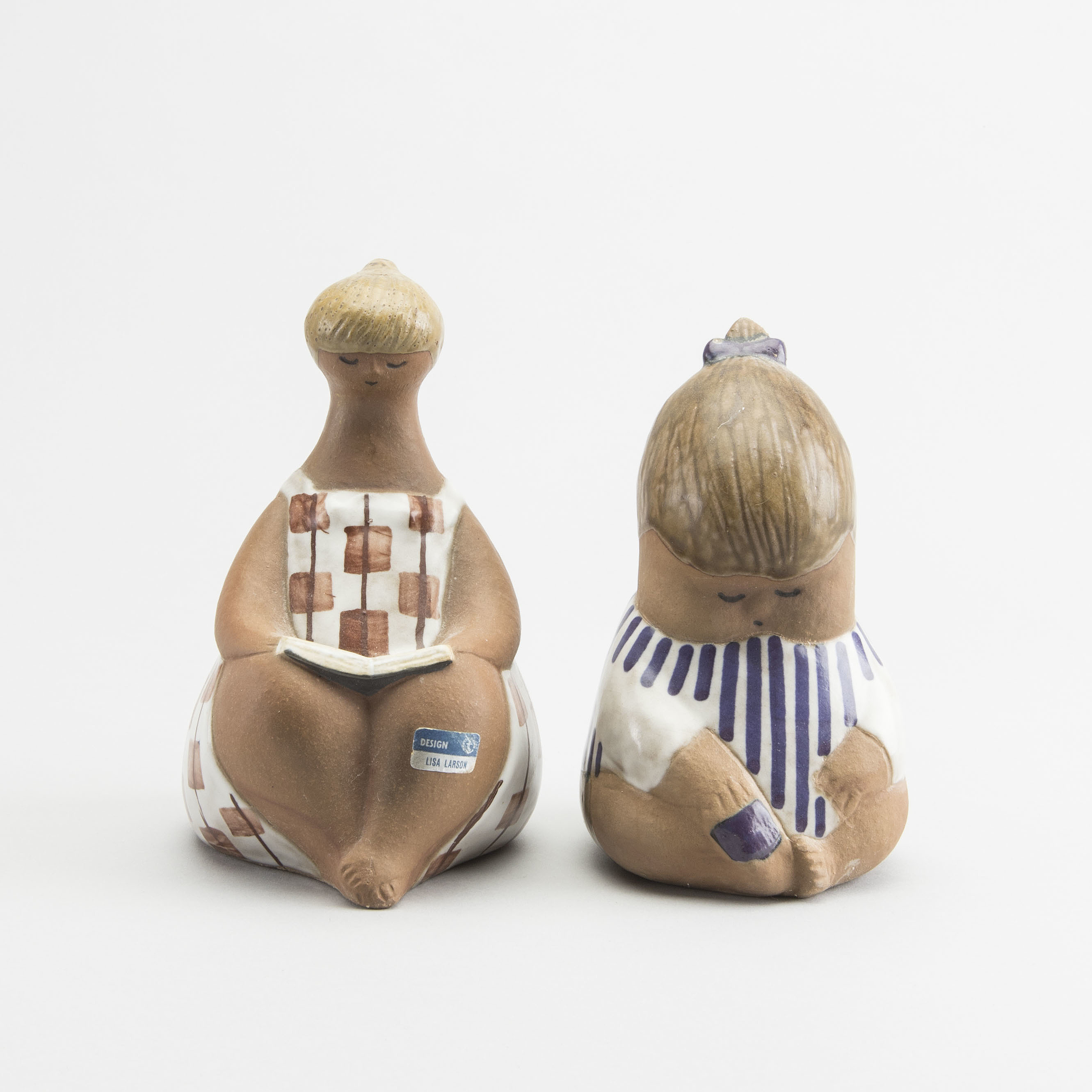 LISA LARSON, a set of two glazed stoneware figurines. - Bukowskis