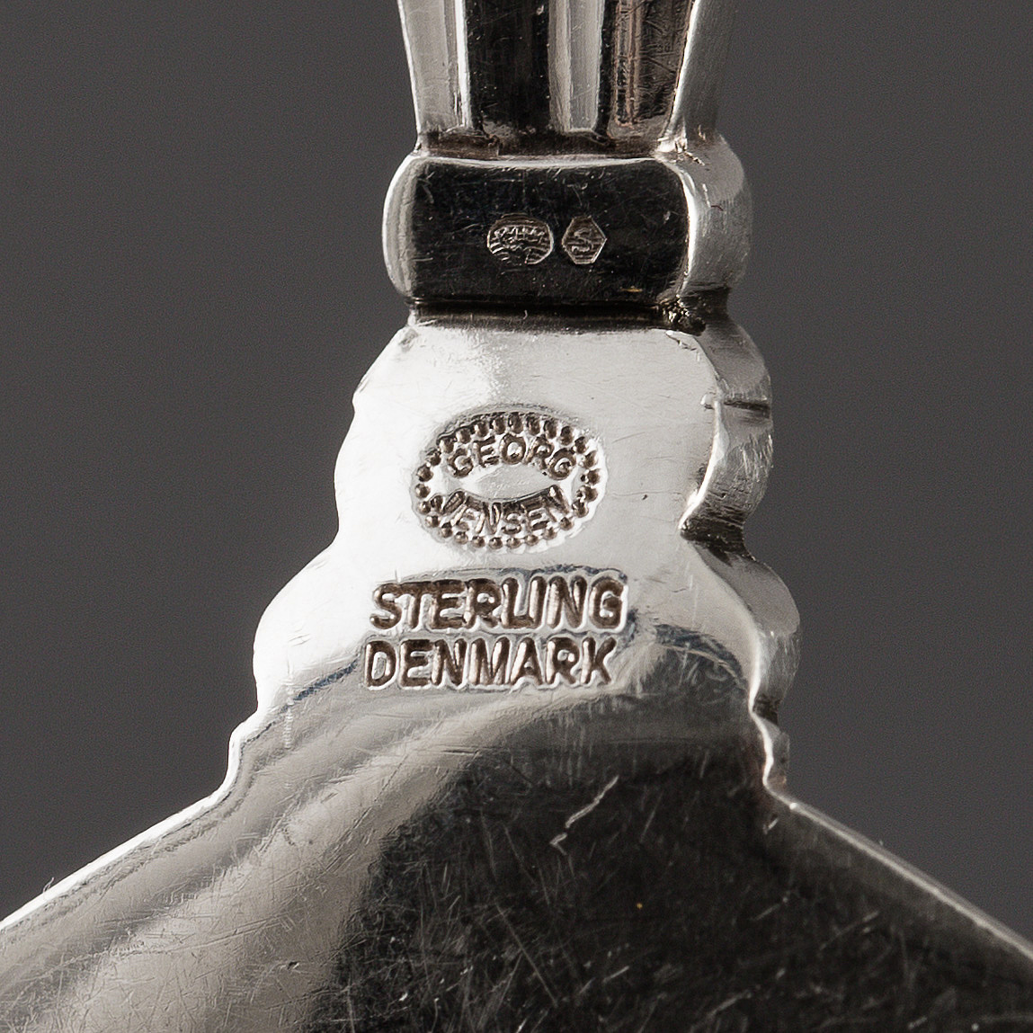 JOHAN ROHDE, tårtspade samt kaktång, silver, "Konge/Acorn", Georg ...