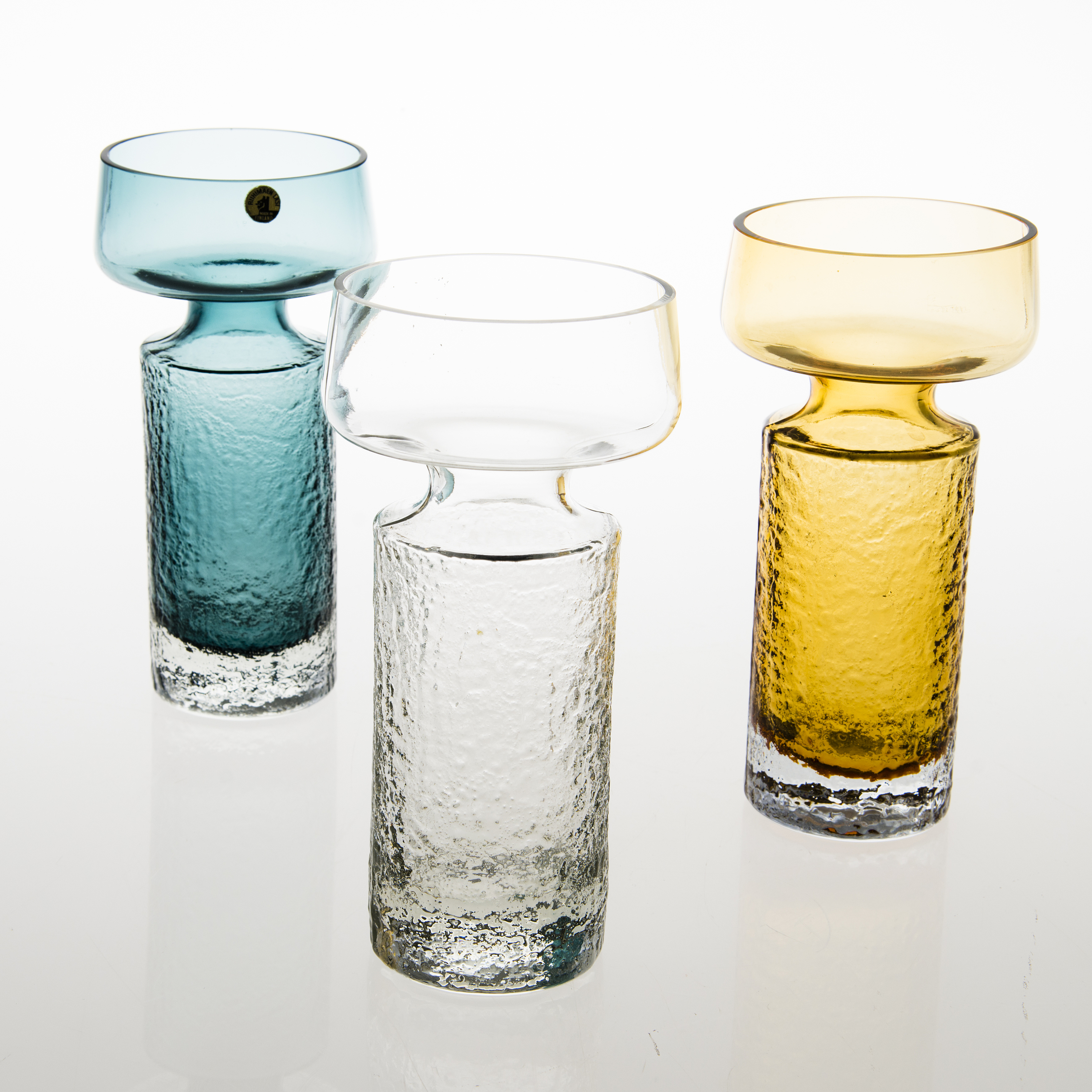 TAMARA ALADIN A Set Of Three Safari Glass Vases Model 1495 TAMARA ALADIN A Set Of Three Safari Glass Vases Model 1495