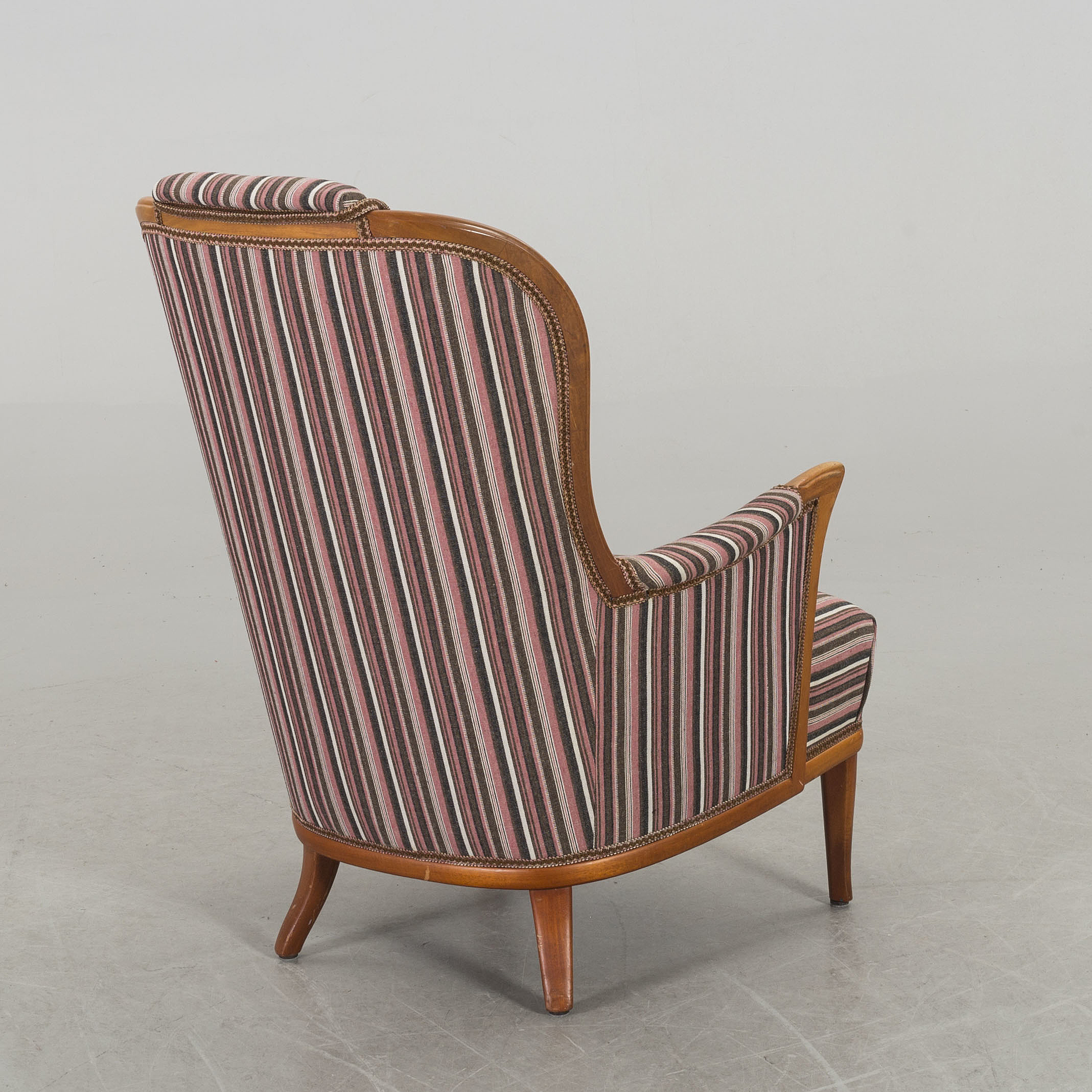 CARL MALMSTEN, fåtölj, "Vår Fru". - Bukowskis