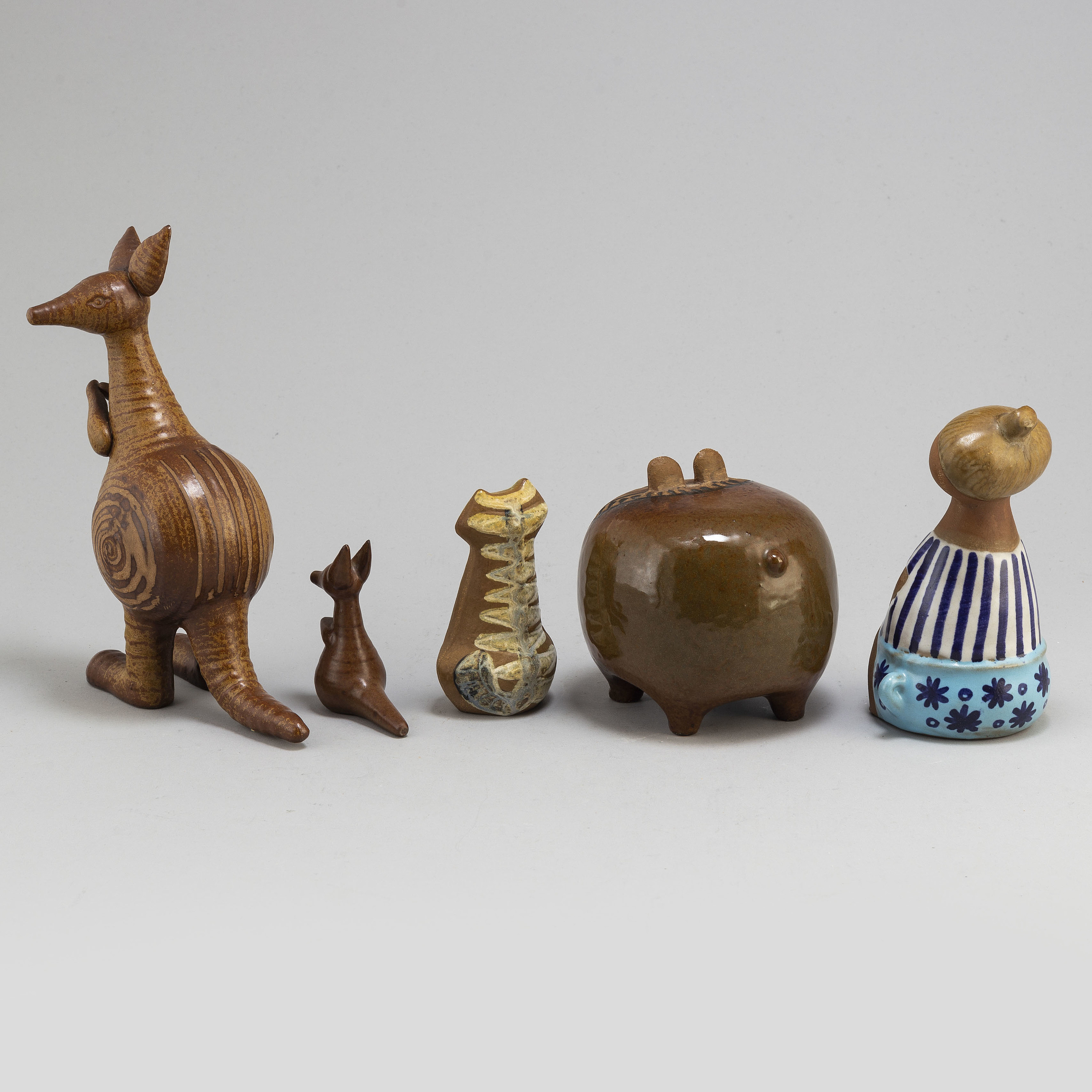 Four second half of the 20th century stoneware figurines by Lisa Larson, Gustavsberg. - Bukowskis