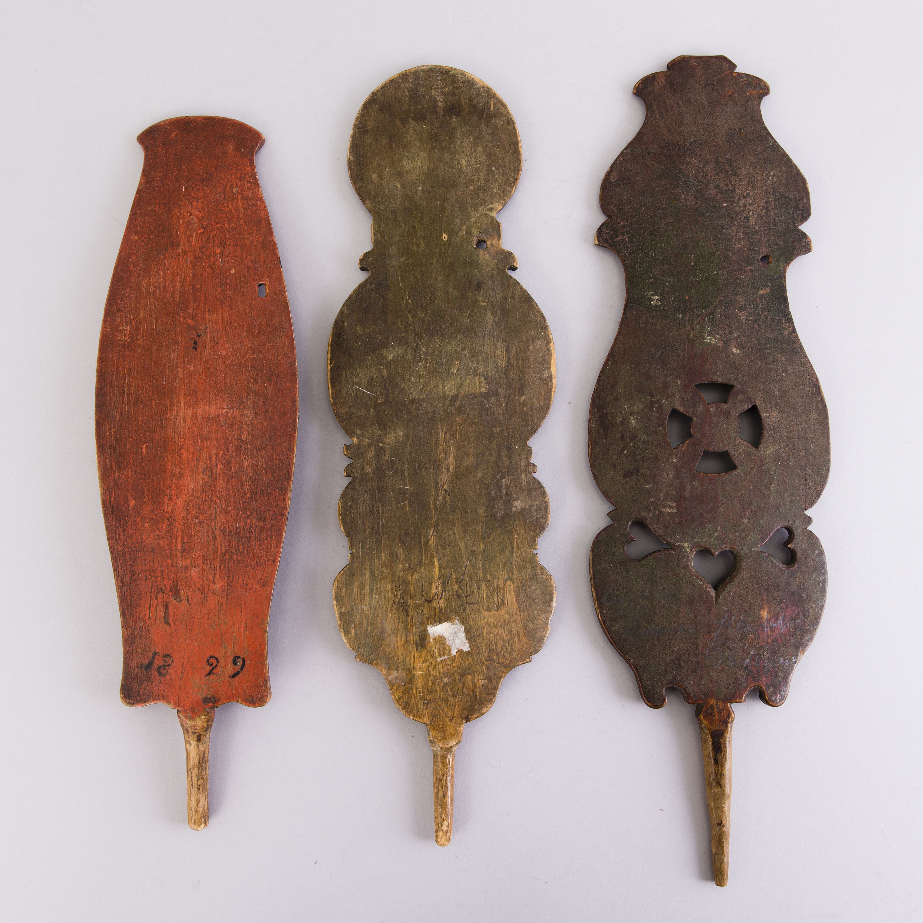 THREE FINNISH DISTAFFS, 19th century. - Bukowskis