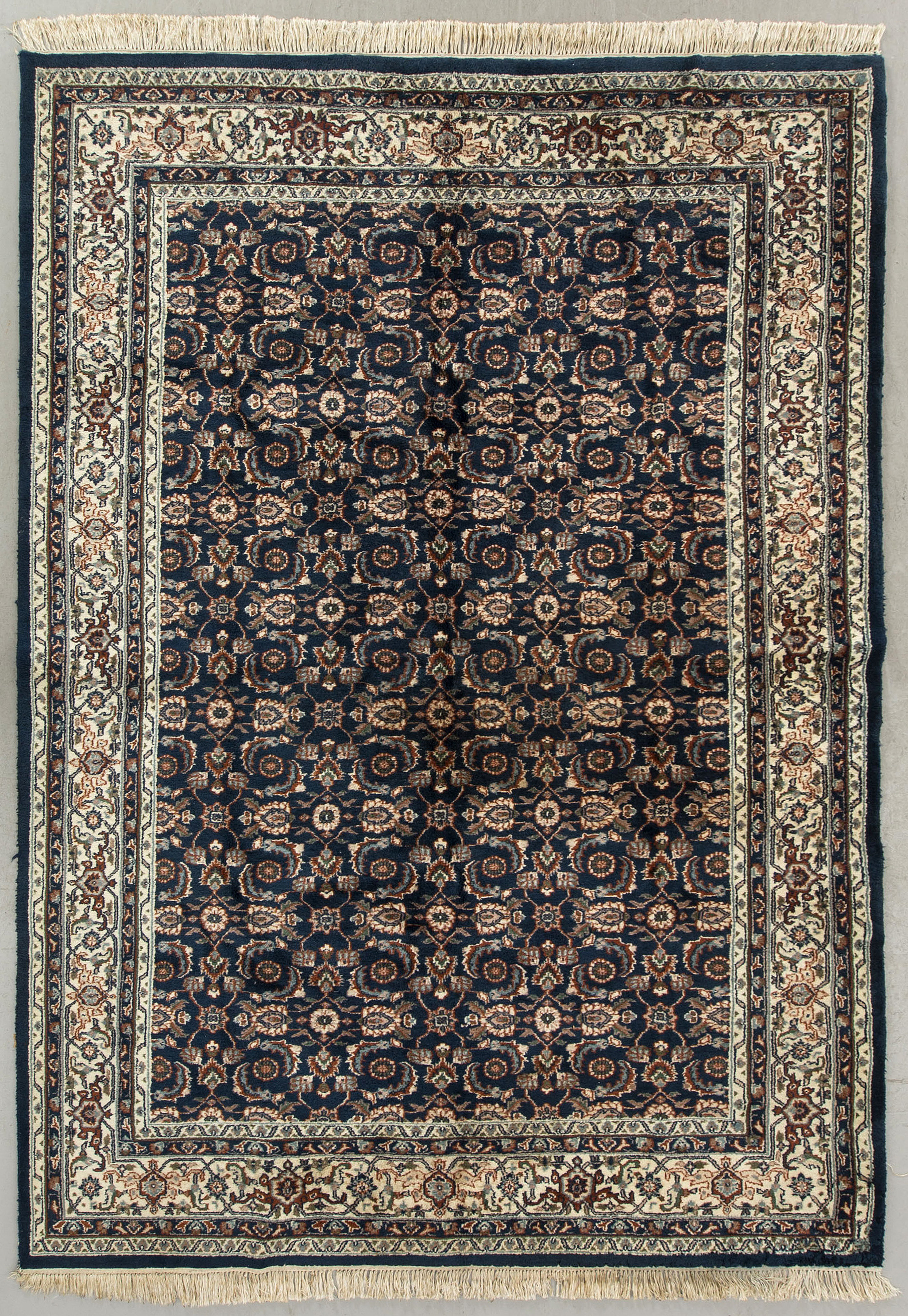 An old Keshan carpet ca 272 x 184 cm. - Bukowskis