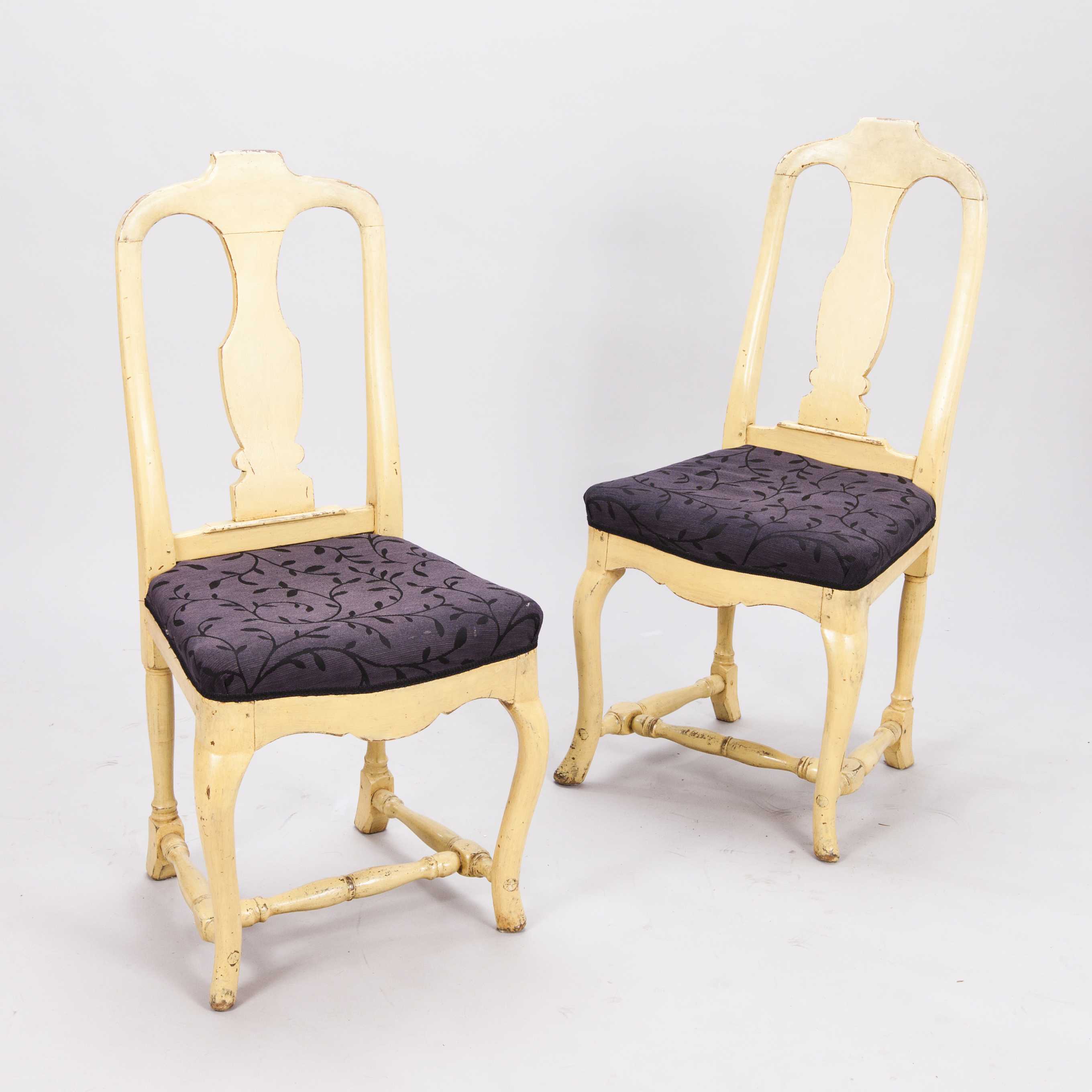 TWO ROCOCO CHAIRS, late 18th century. - Bukowskis