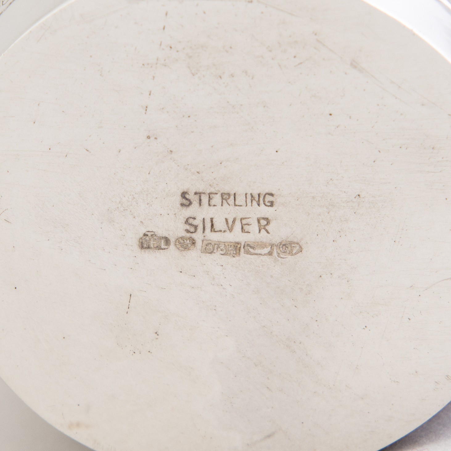 SILVER COCKTAILSHAKER AND SIX BEAKERS stamped with Finnish control ...