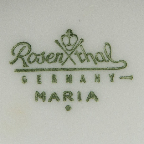 A 80 pieces porcelain Rosenthal "Maria / Classic Rose Collection ...