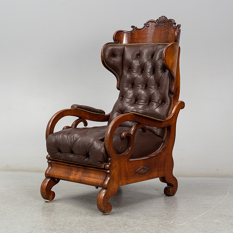 A mid 19th century Central European reading chair. - Bukowskis