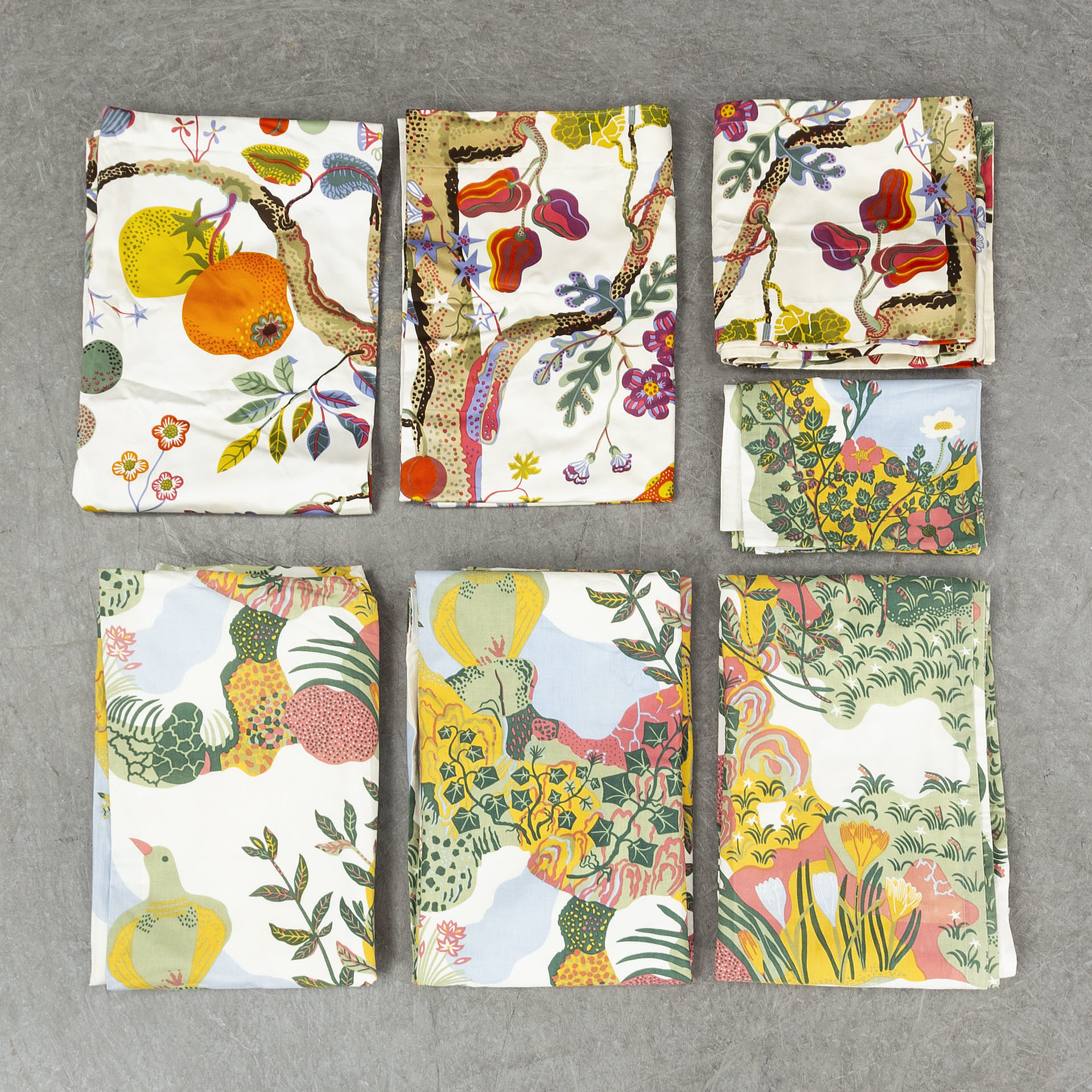 JOSEF FRANK, gardiner, 3+5 st, "Vegetable Tree" samt "Anakreon". Firma ...