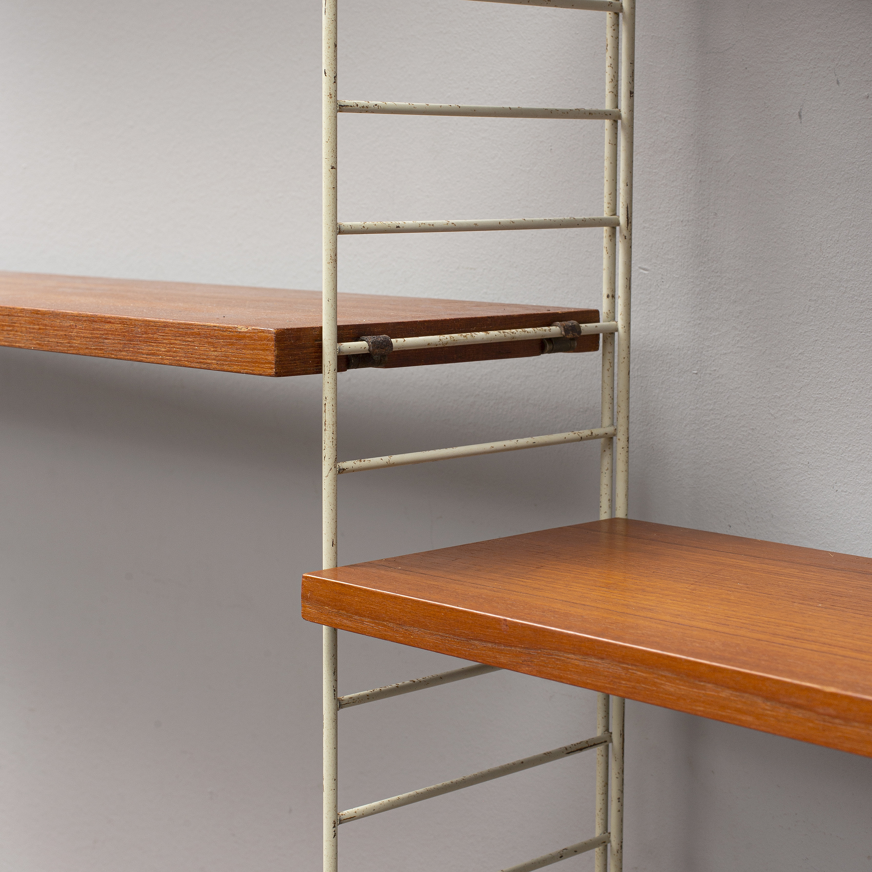 NILS STRINNING, a 'String' bookcase, mid 20th Century. - Bukowskis
