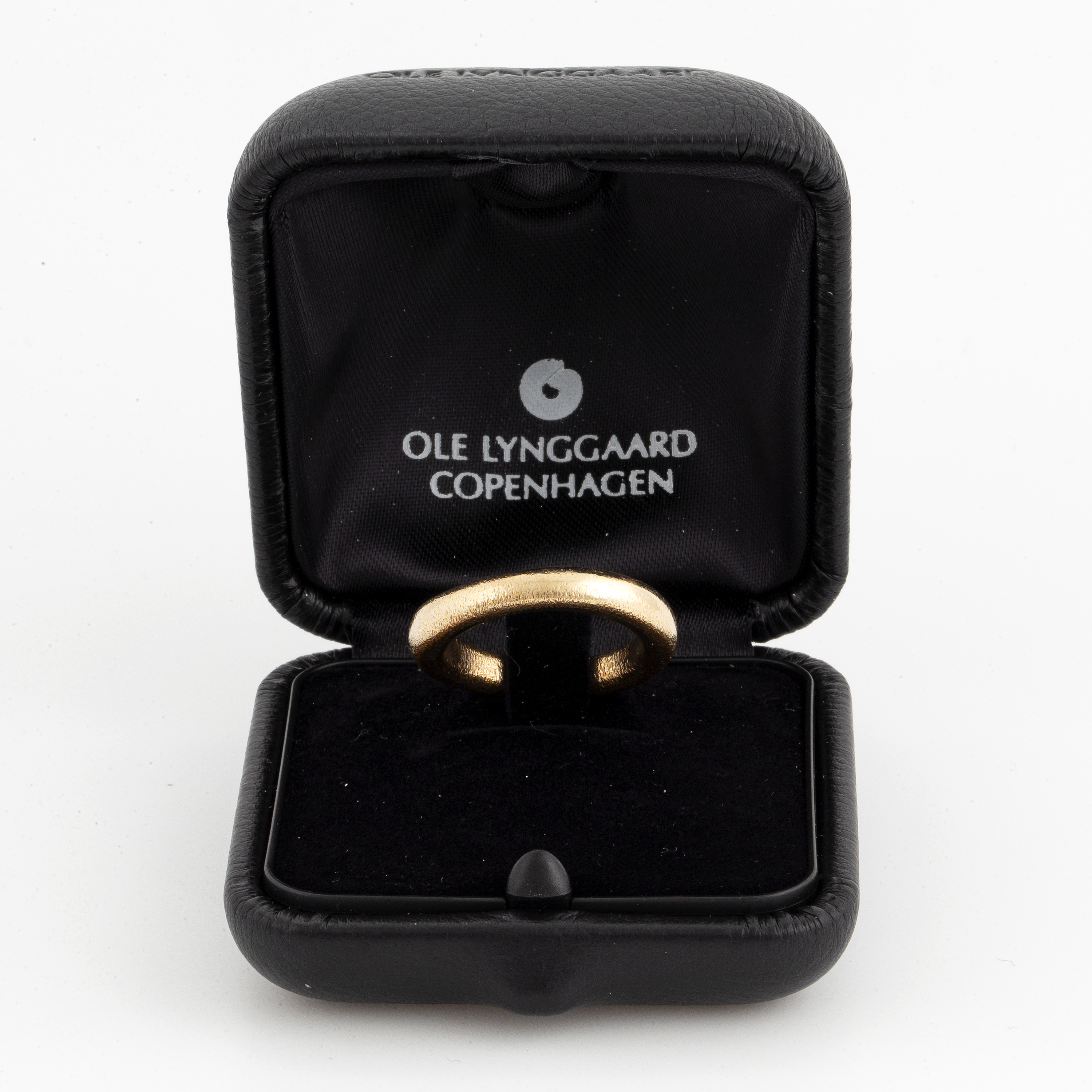 Ole Lynggaard ring 14K guld "Love". - Bukowskis