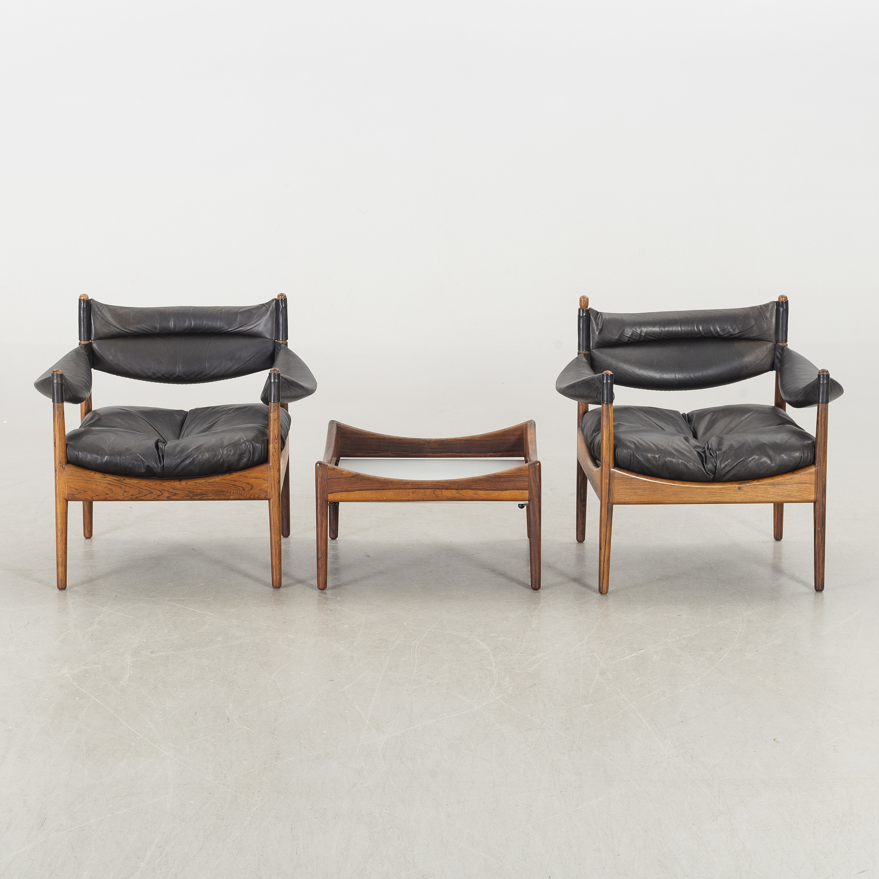 CHRISTIAN VEDEL, fåtöljer ett par och bord, "Modus", Sören Willadsen ...