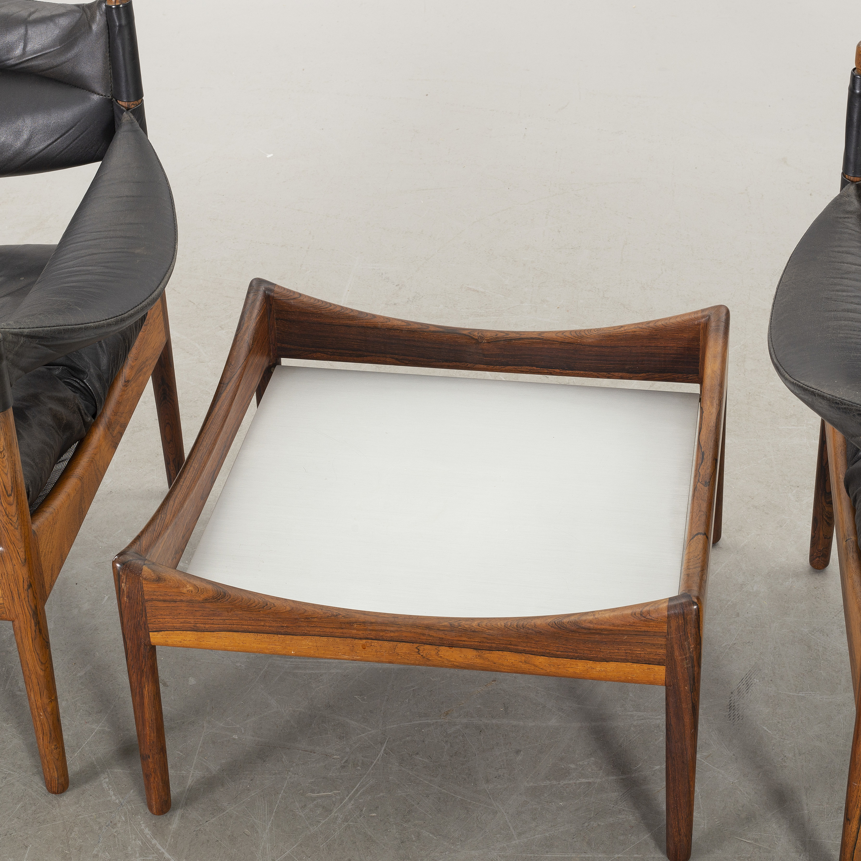 CHRISTIAN VEDEL, fåtöljer ett par och bord, "Modus", Sören Willadsen ...