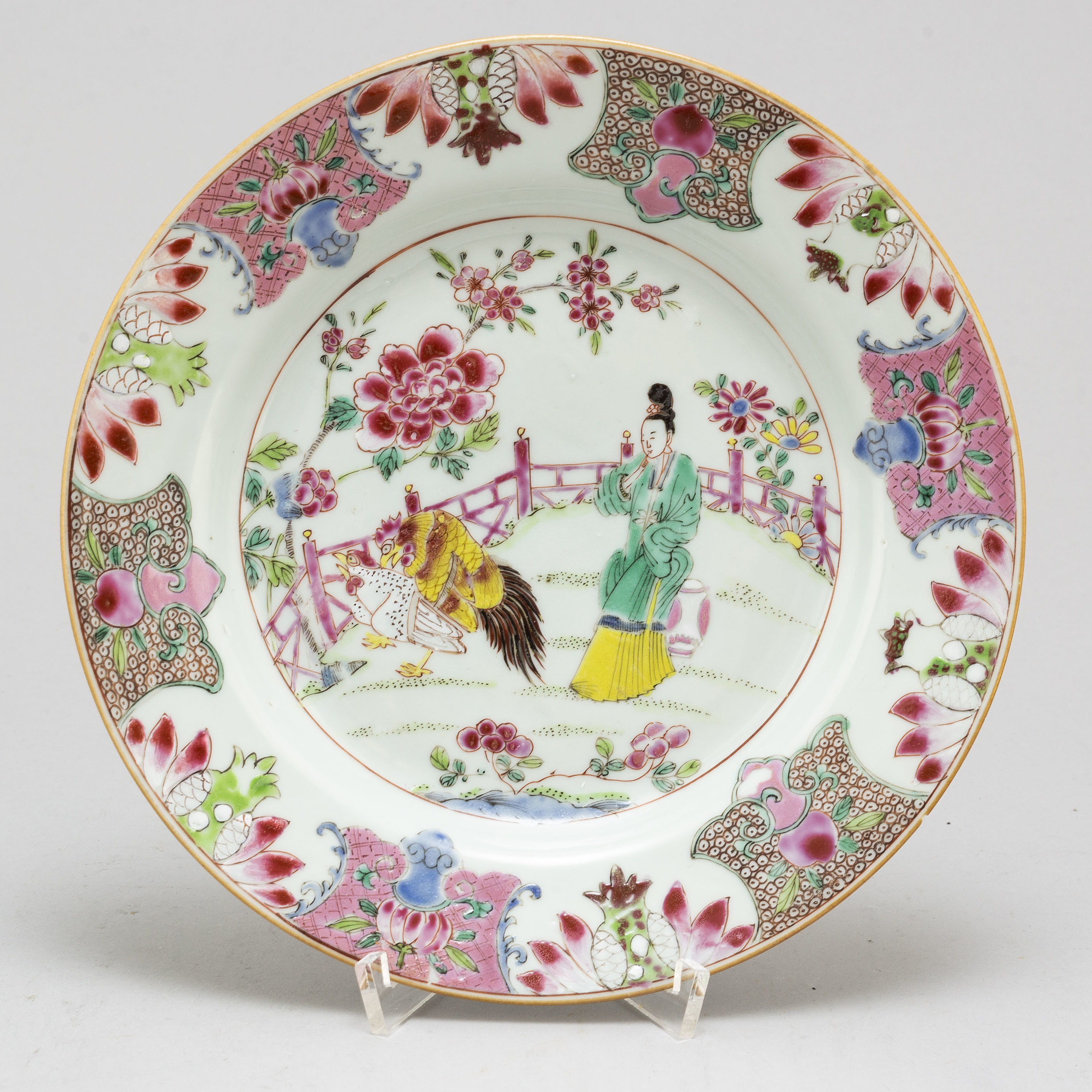 A famille rose export porcelain plate, Qing dynasty, Yongzheng (1723-35 ...
