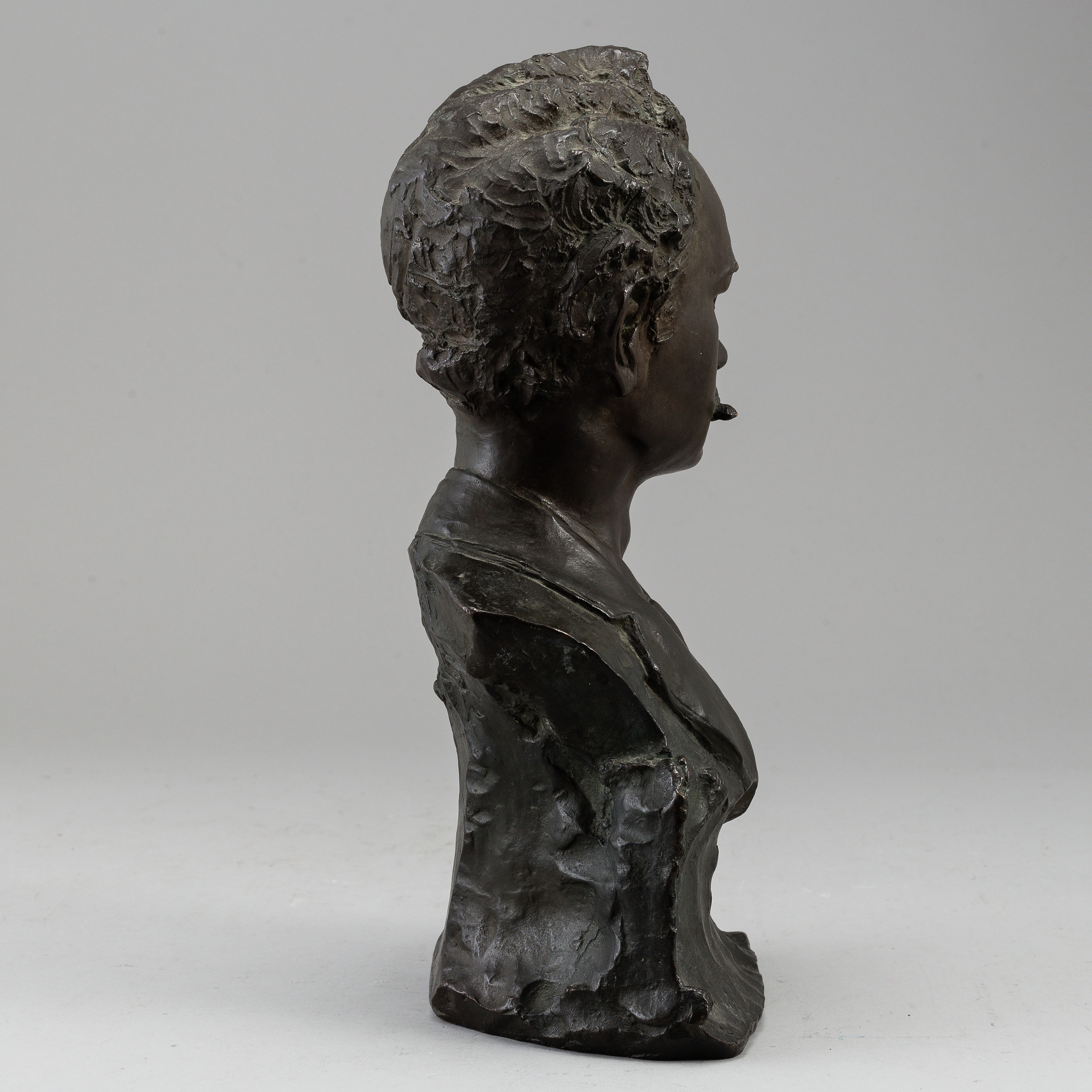 A. MORETTI, sculpture, bronze, signed and dated 1925. - Bukowskis