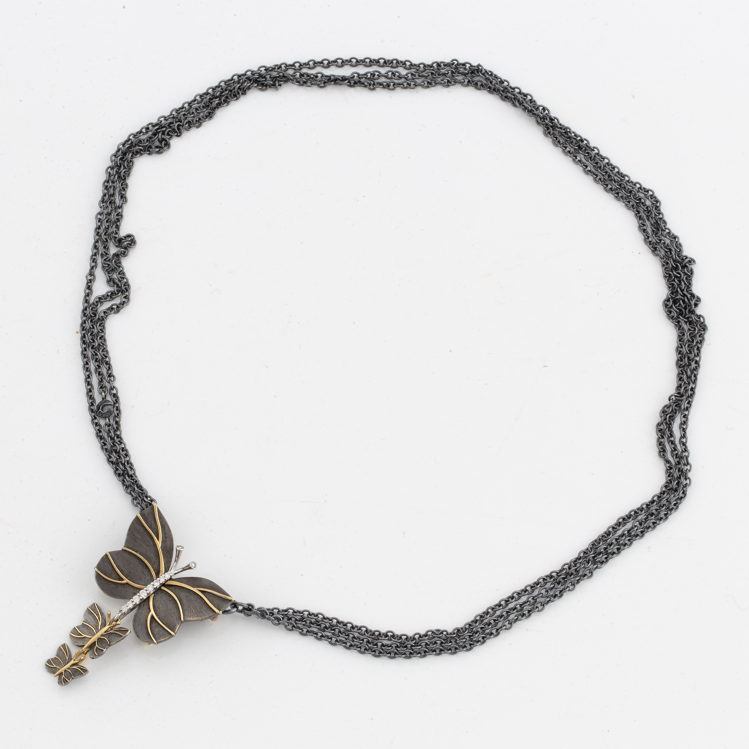 Ole Lynggaard 'Katrine' clasp 18K gold with brilliant-cut diamonds ...