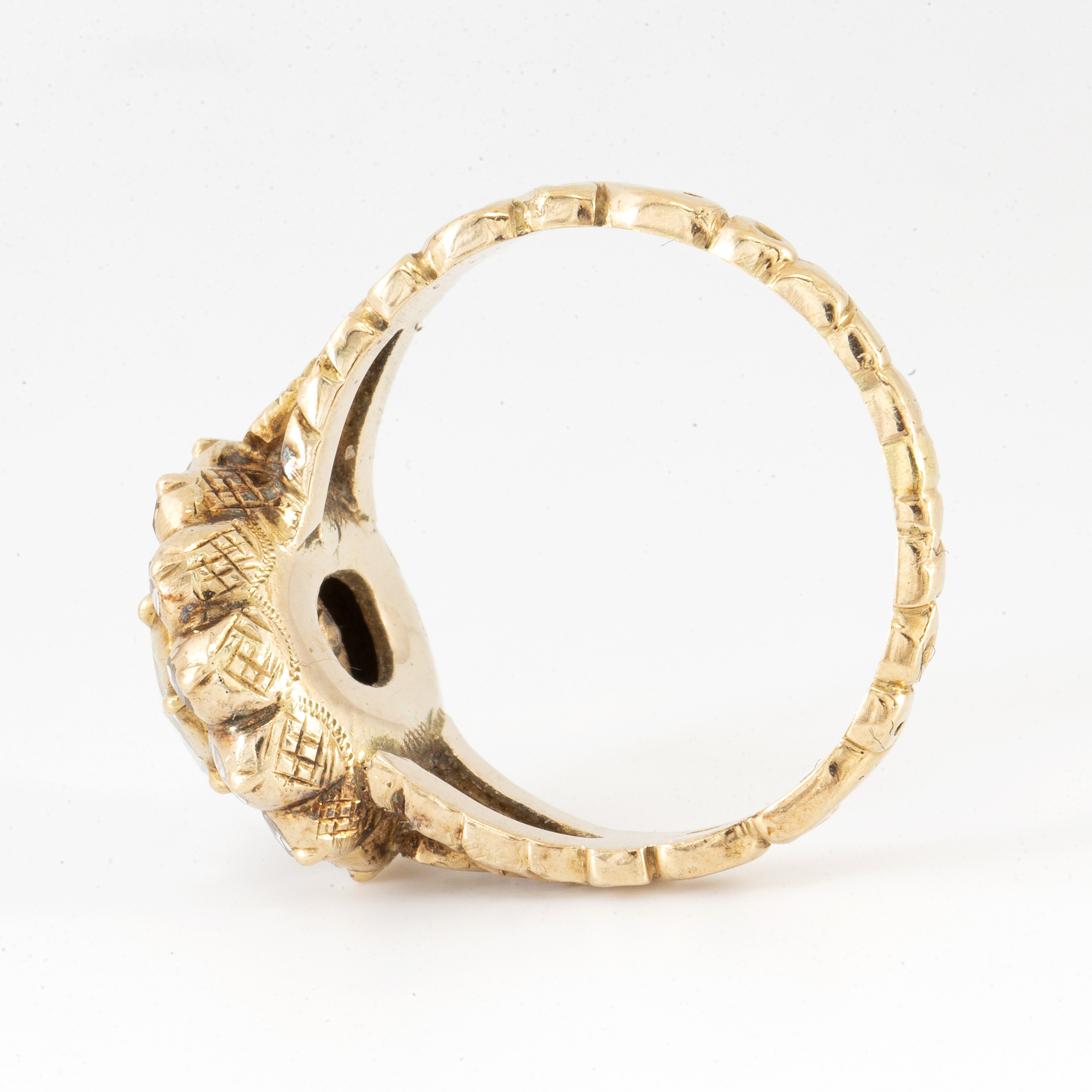 Gold and rose-cut diamond ring. - Bukowskis