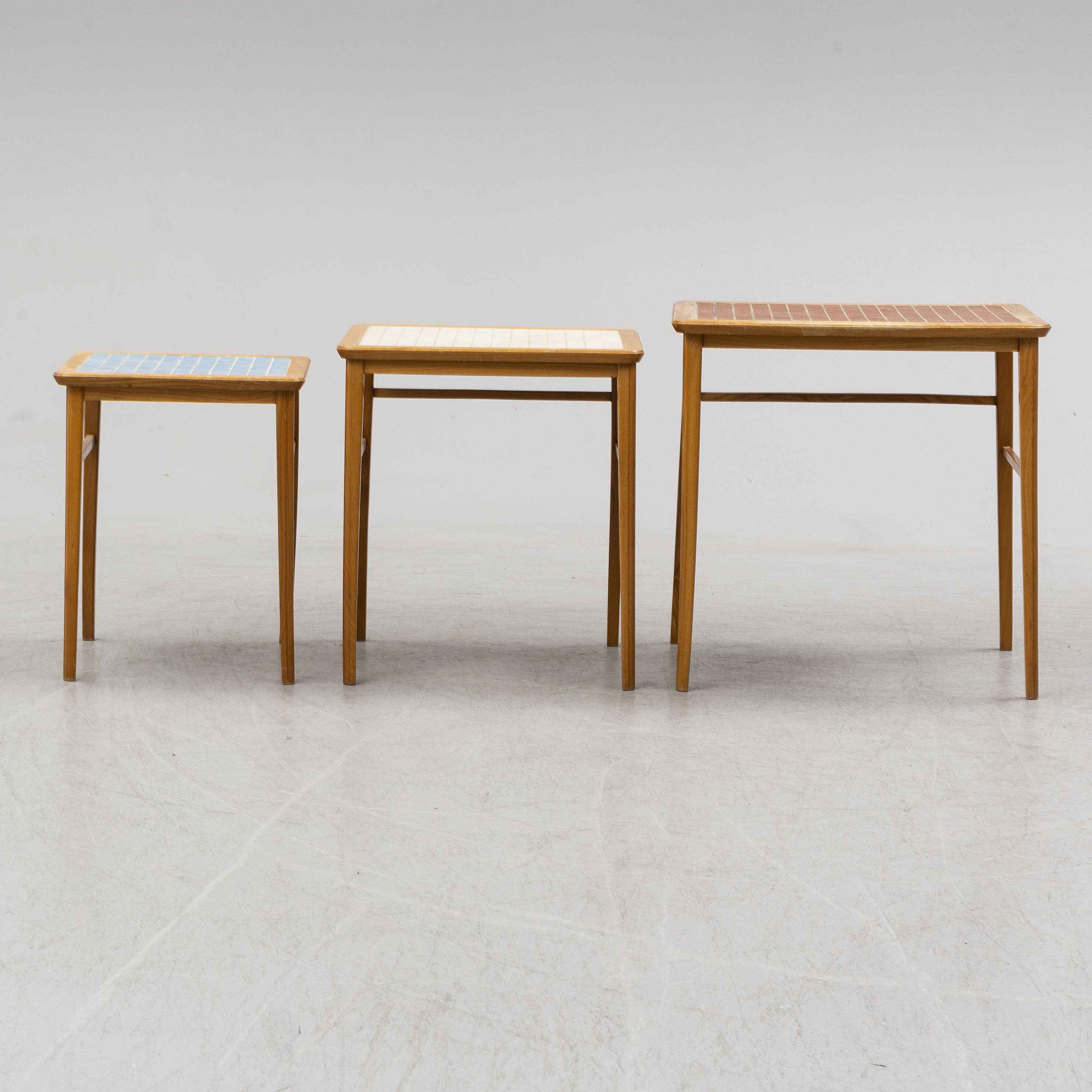 a 1950's three-part table. - Bukowskis