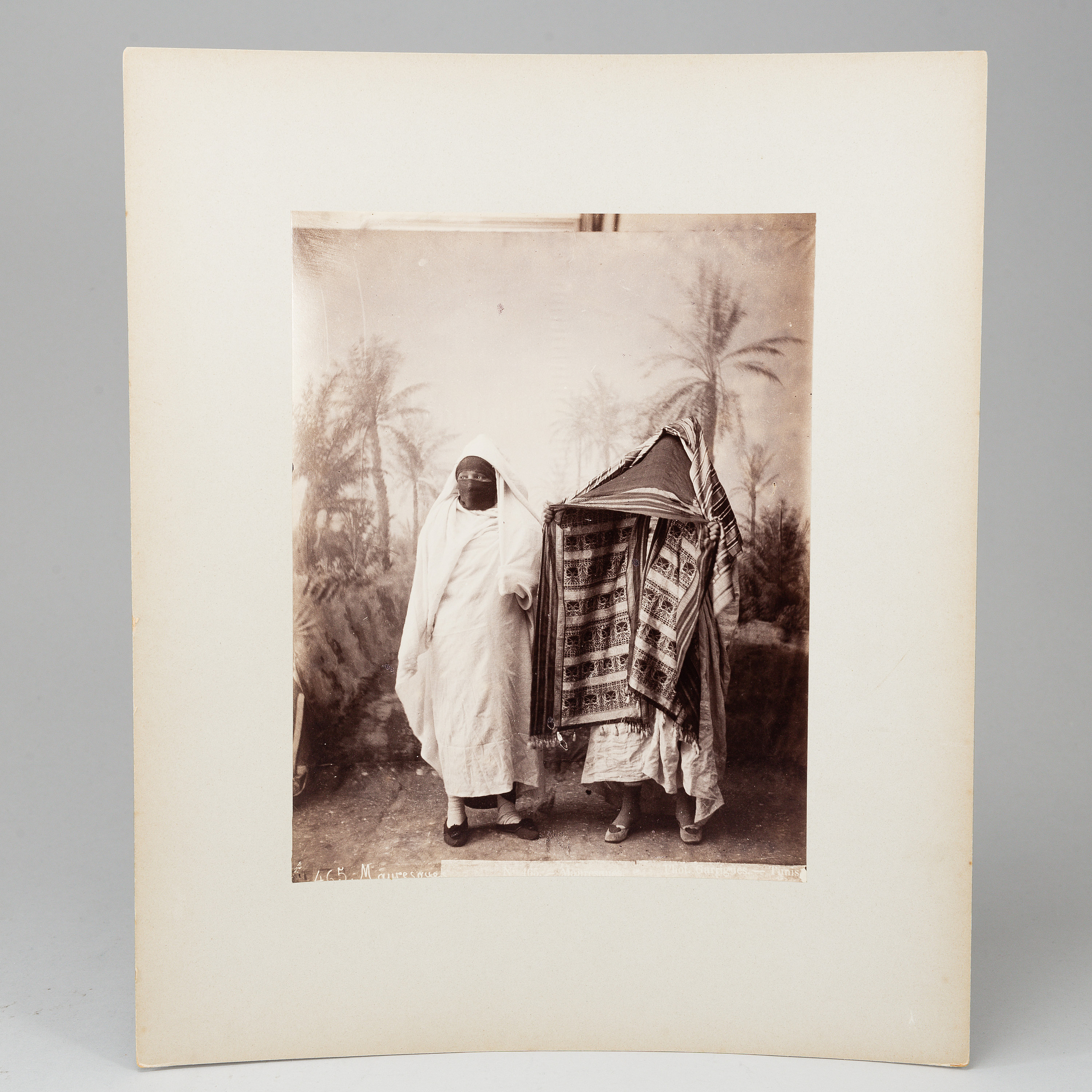 A collection of 30 photographs from the late 1800's. - Bukowskis