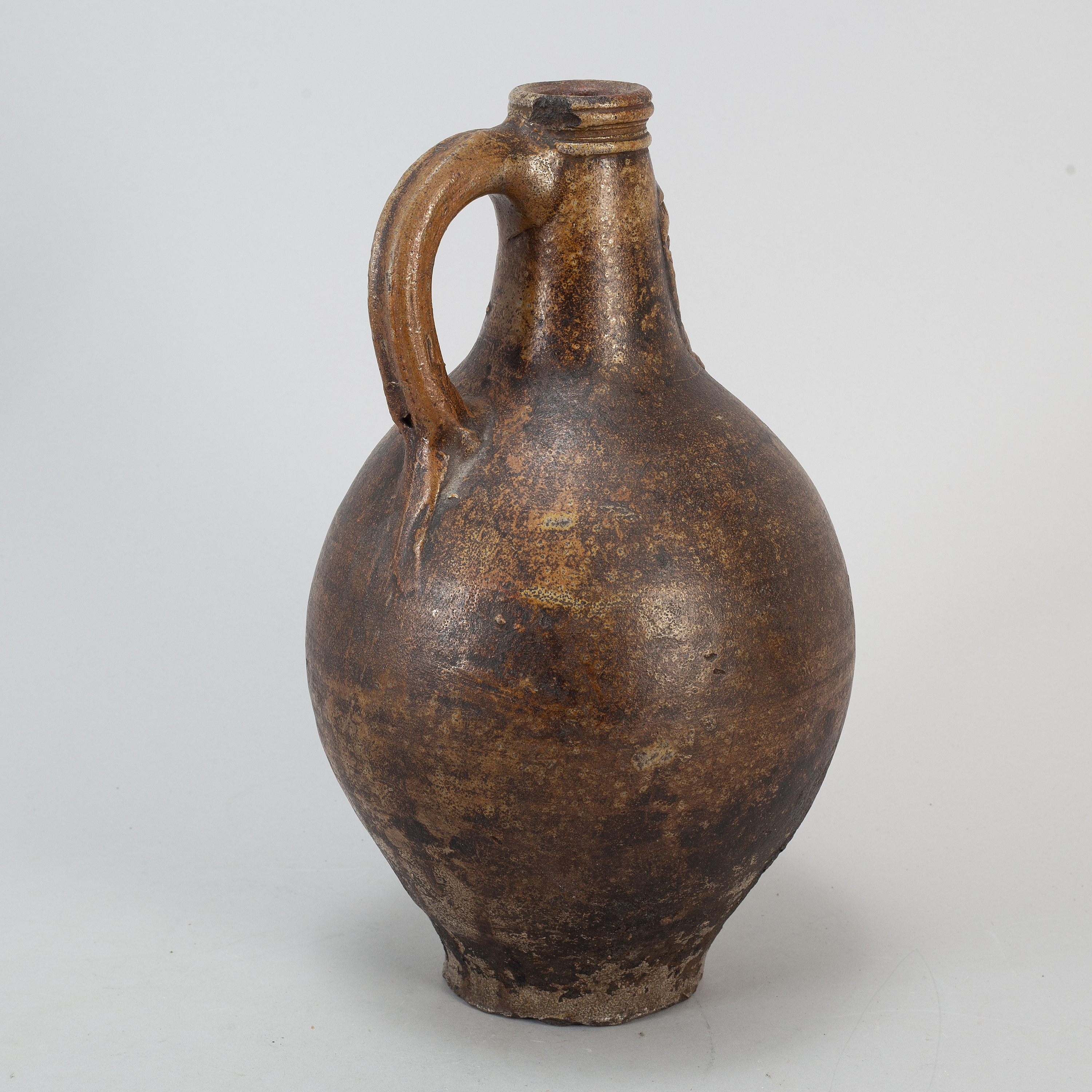 A German Bartmann jug, presumably 18th century. - Bukowskis