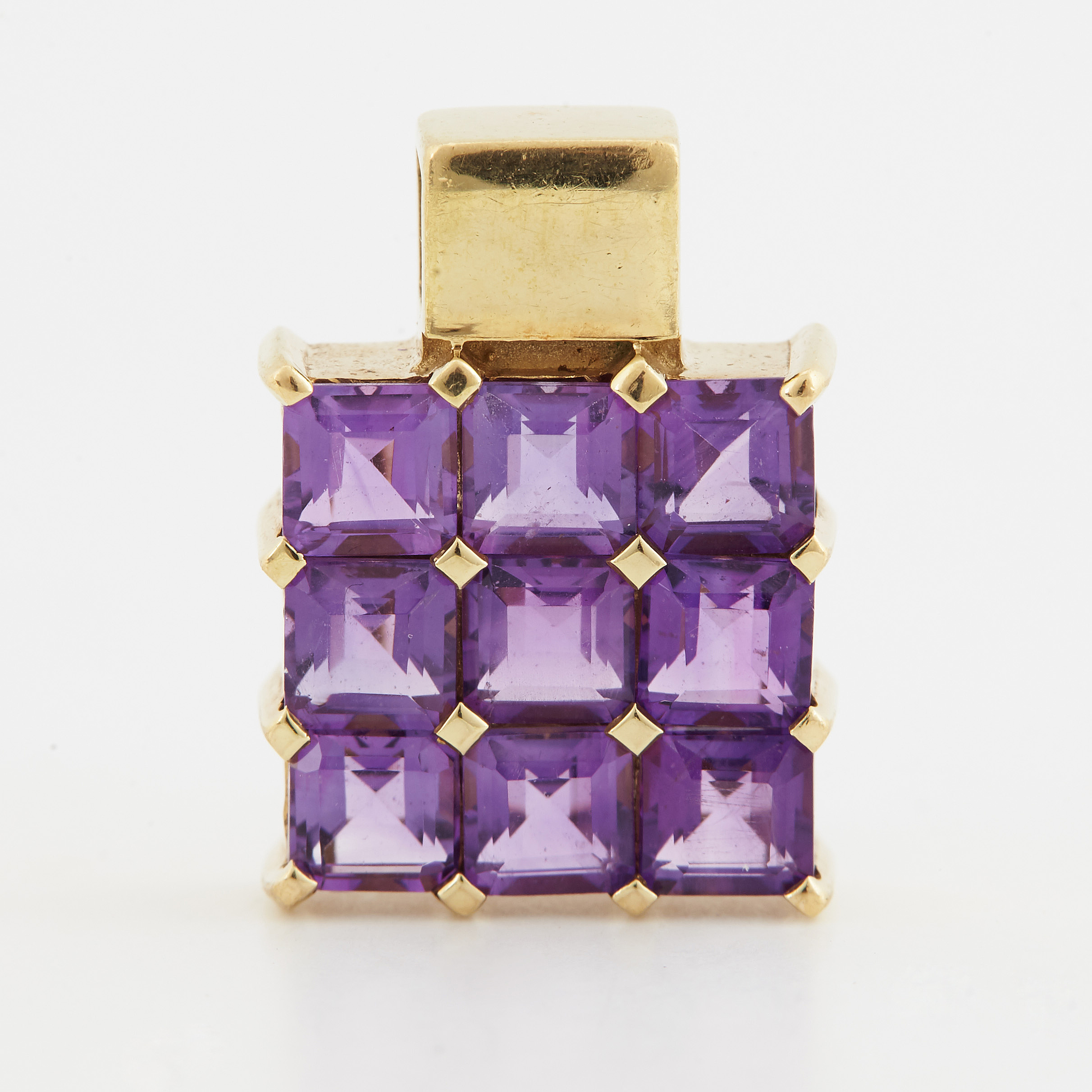 Breuning, a pair of earrings, a pendant and a ring. - Bukowskis