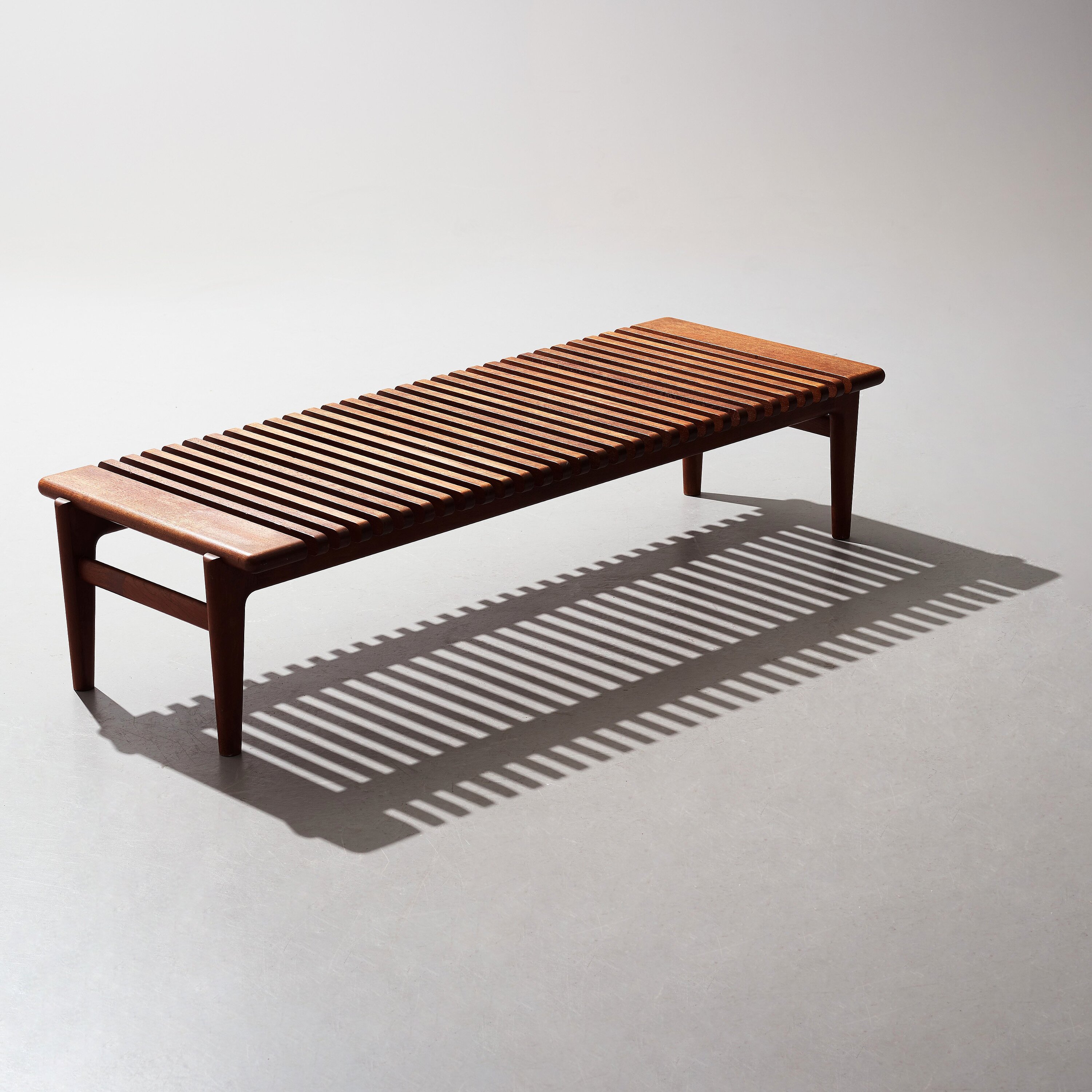 Hans J Wegner, a teak JH-574 bench, Johannes Hansen Denmark. - Bukowskis