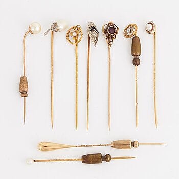 Nine pins. - Bukowskis